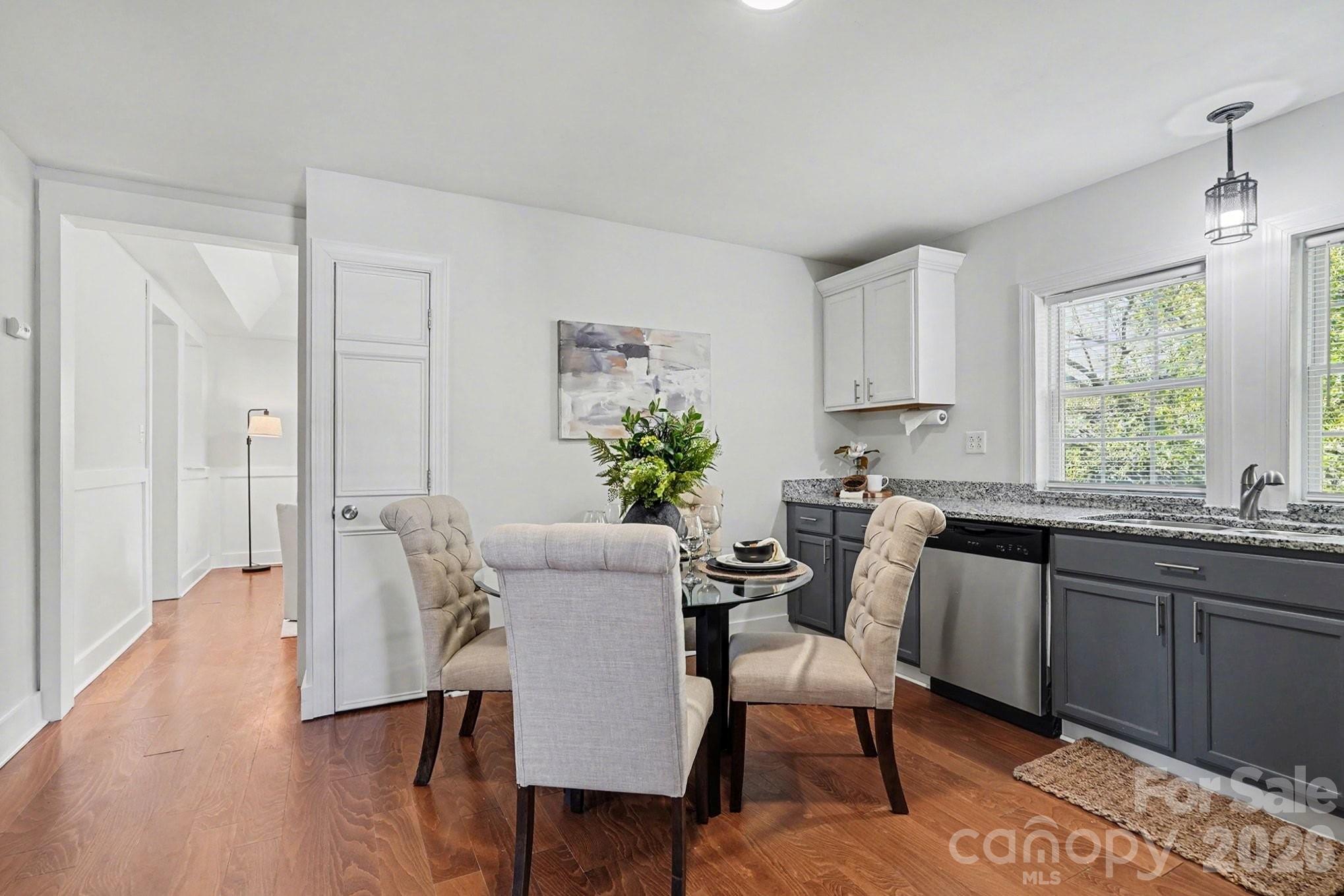 28 2nd Street, Cramerton, NC - photo 3 of 35