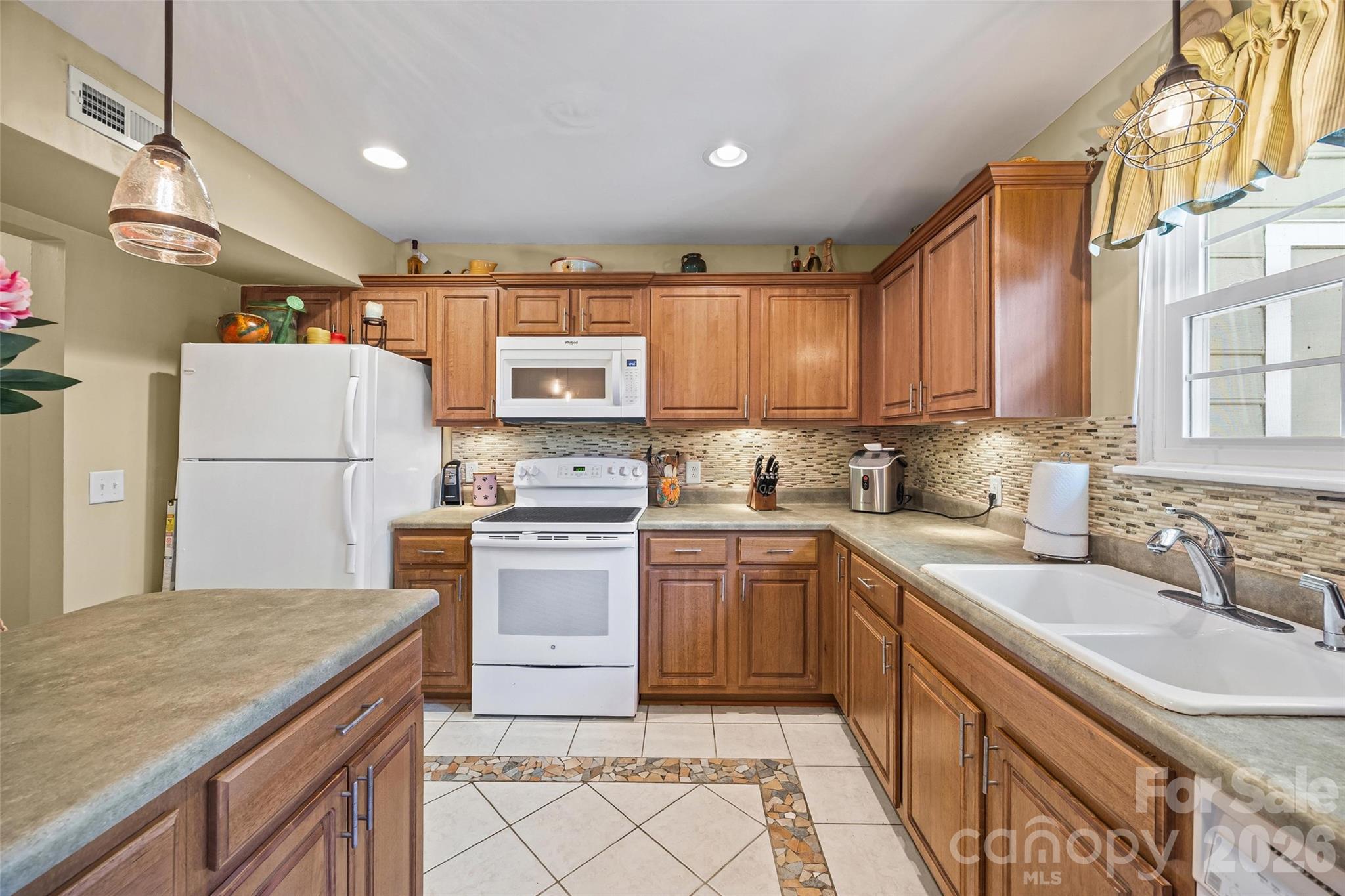 Photo 9 of 3126 Heathstead Place, Charlotte, NC