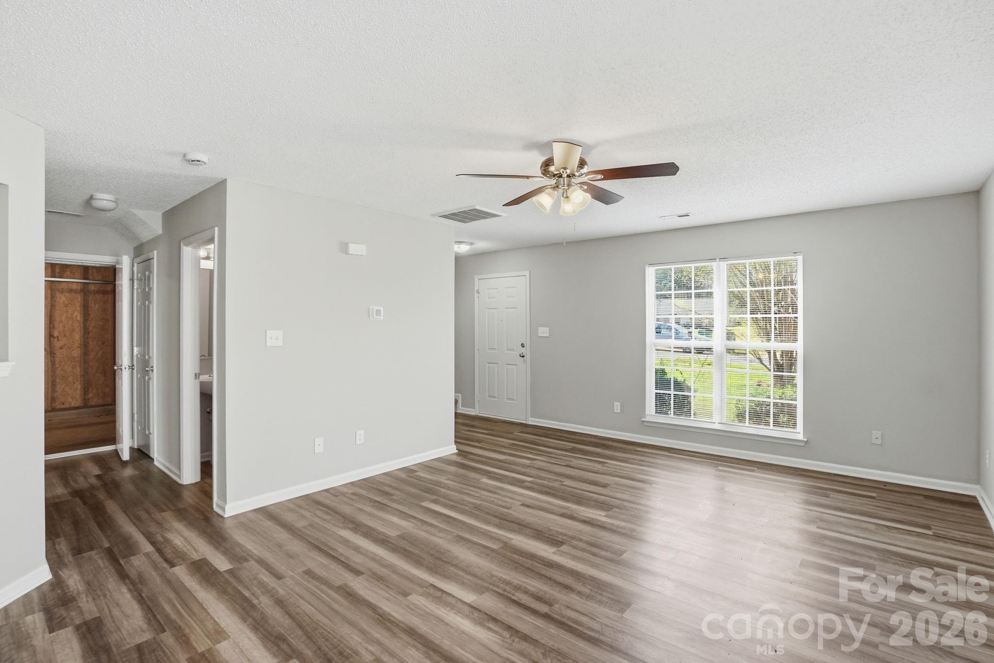 Photo 15 of 836 Almora Drive, Charlotte, NC