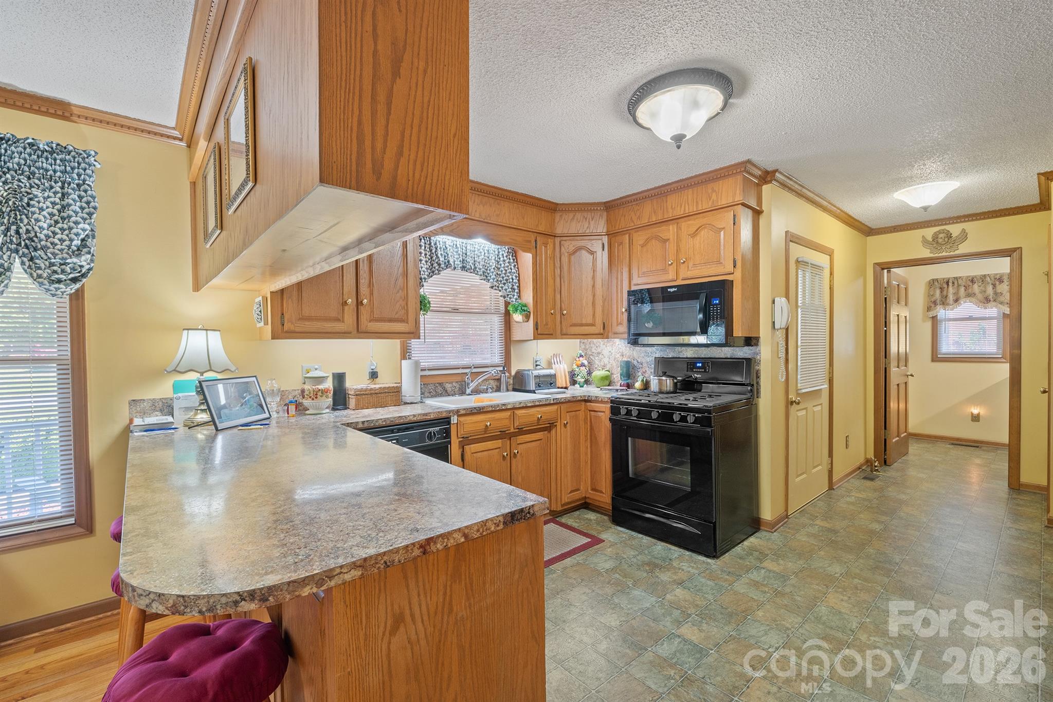 105 Rock Creek Drive, Lincolnton, NC - photo 10 of 39