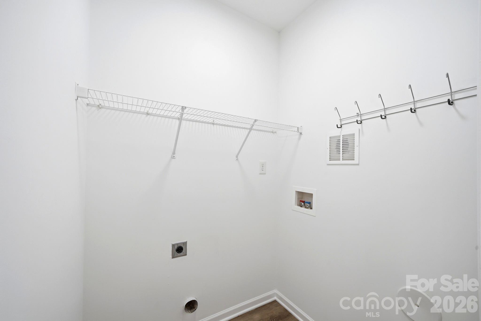 Photo 13 of 14237 Tamarack Drive, Charlotte, NC