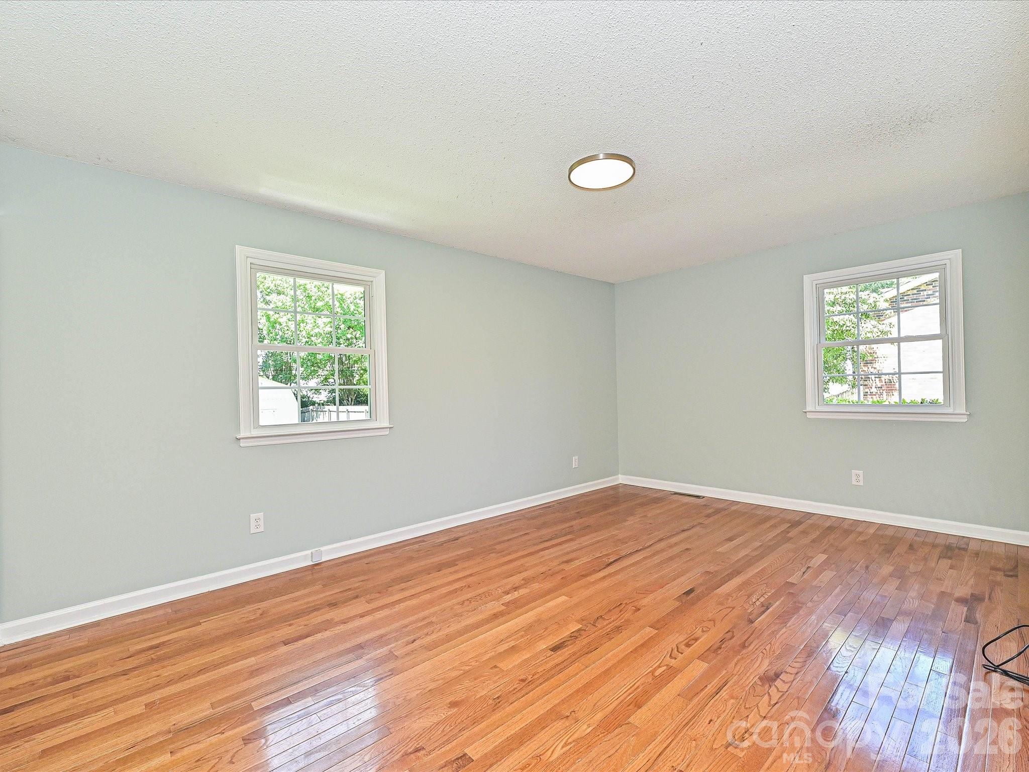 Photo 21 of 218 Sturbridge Drive, Charlotte, NC