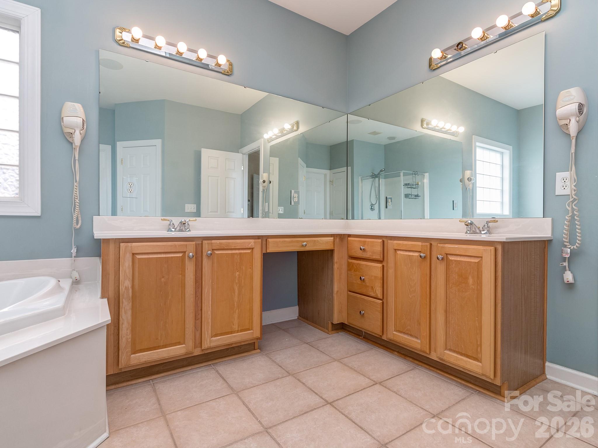 Home for sale at 4027 Riseley Lane, Charlotte, NC — photo 27 of 39