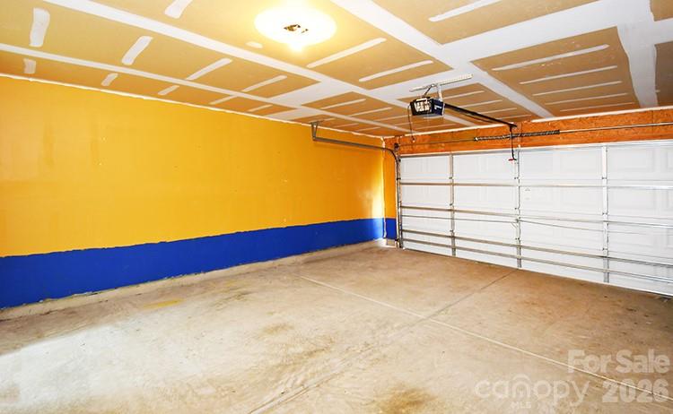 Photo 10 of 6710 Goldenwillow Drive, Charlotte, NC