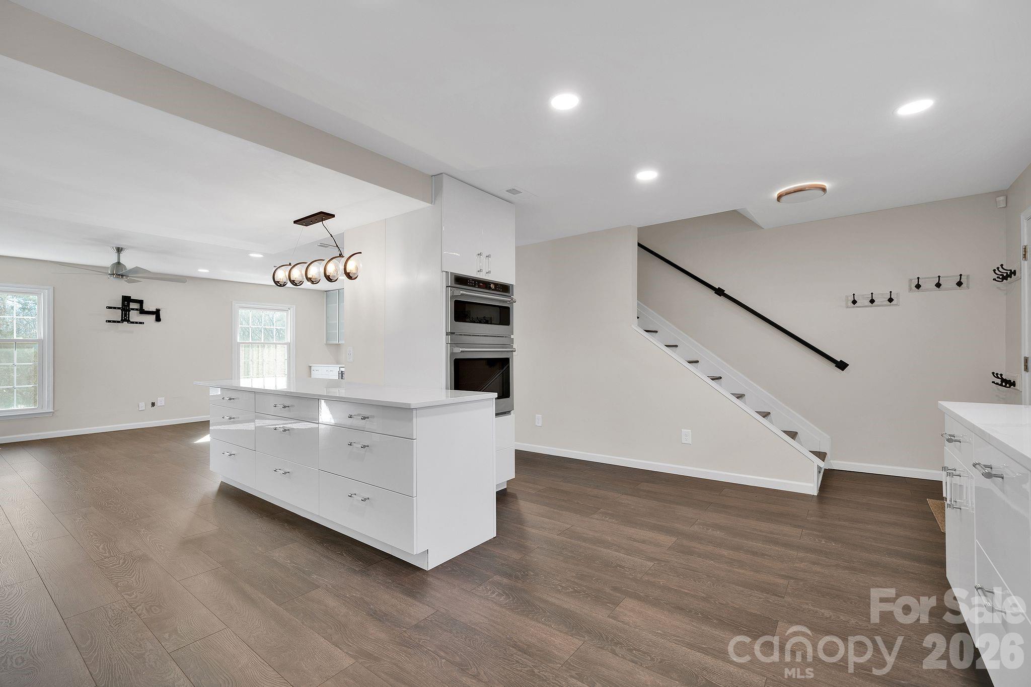 Photo 12 of 8308 Knights Bridge Road, Charlotte, NC