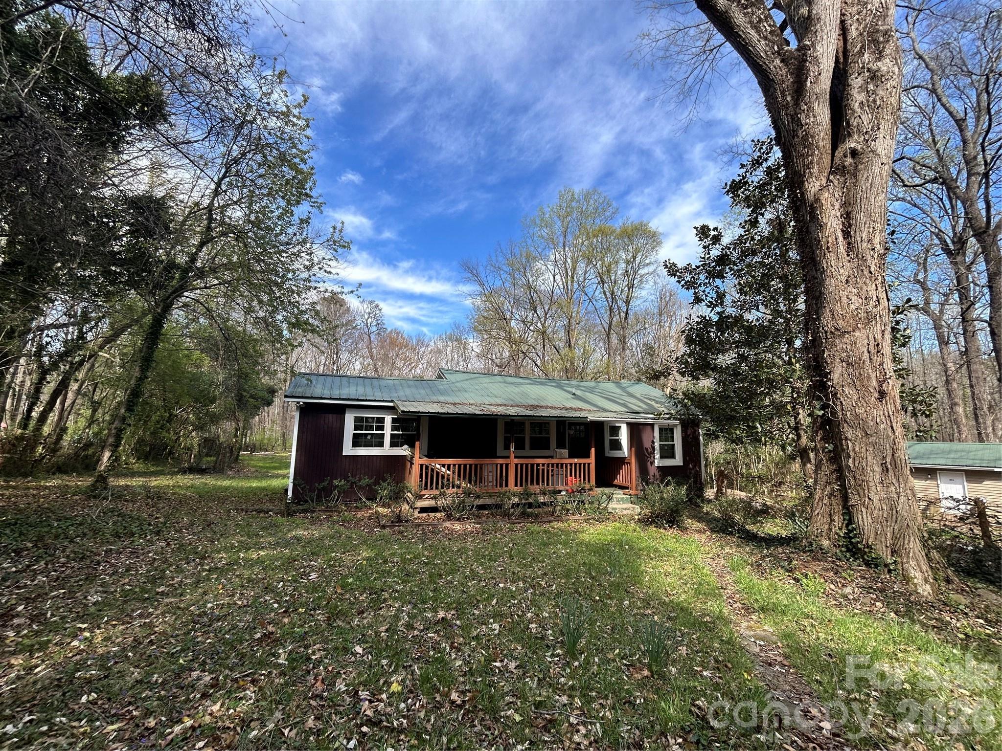 Home for sale at 4019 Durham Lane, Charlotte, NC — photo 1 of 34