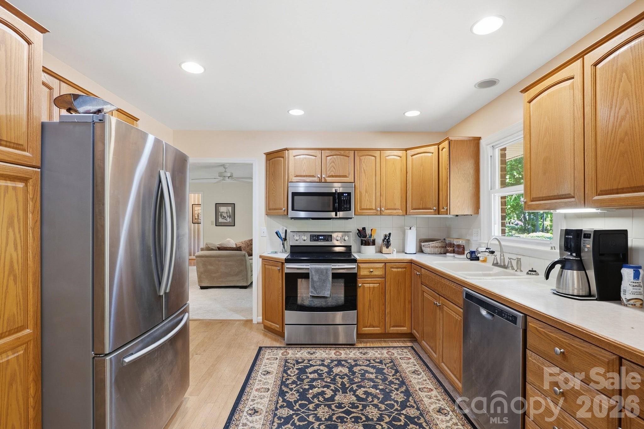 4323 Creemore Drive, Charlotte, NC - photo 8 of 34