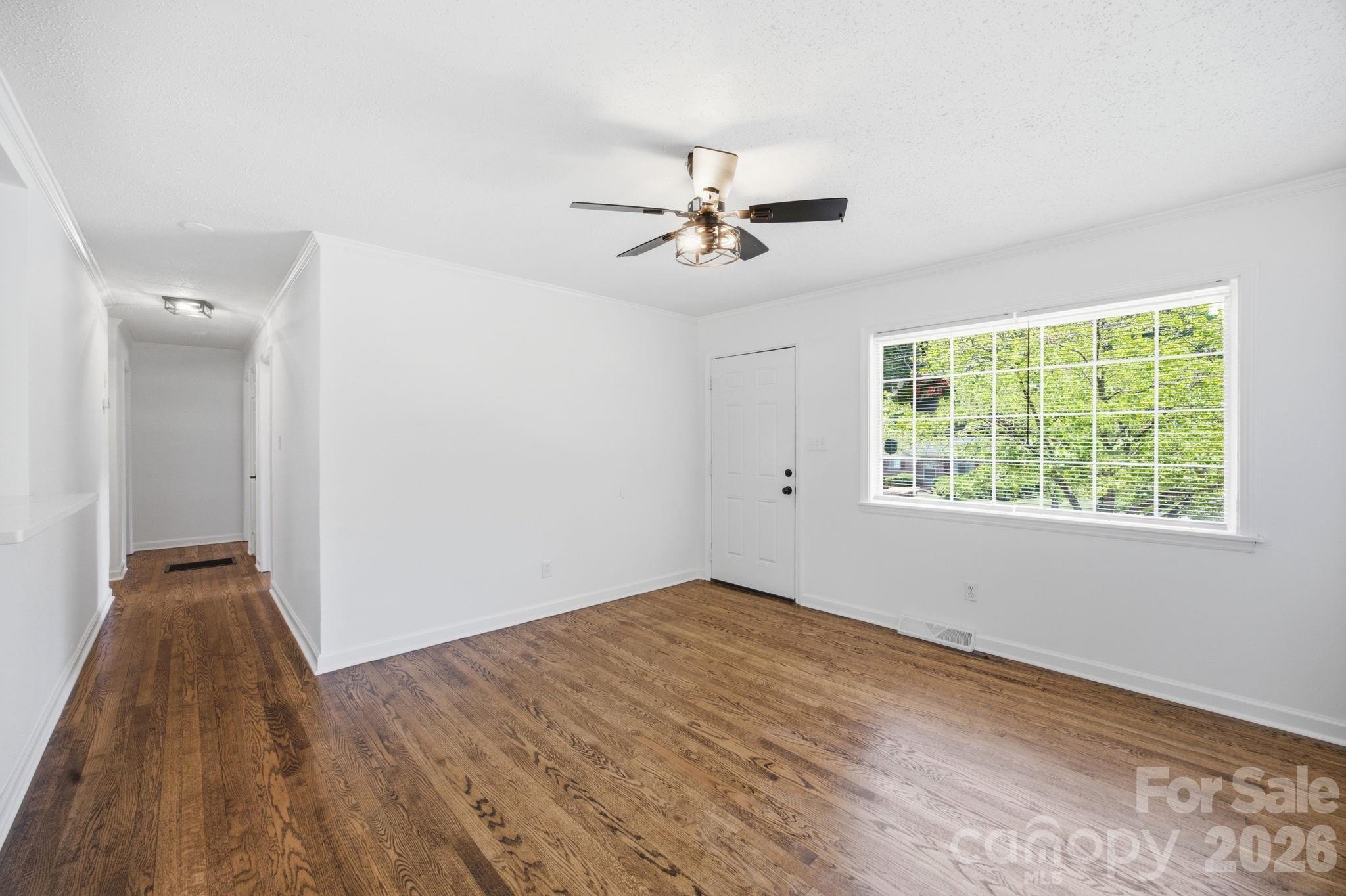 Home for sale at 9401 Feldbank Drive, Charlotte, NC — photo 9 of 42