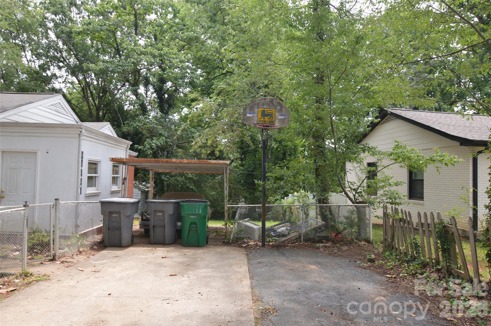 Photo 15 of 2111 Dickens Avenue, Charlotte, NC