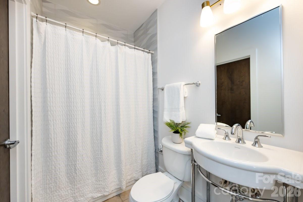 Photo 17 of 1600 Fulton Avenue204, Charlotte, NC