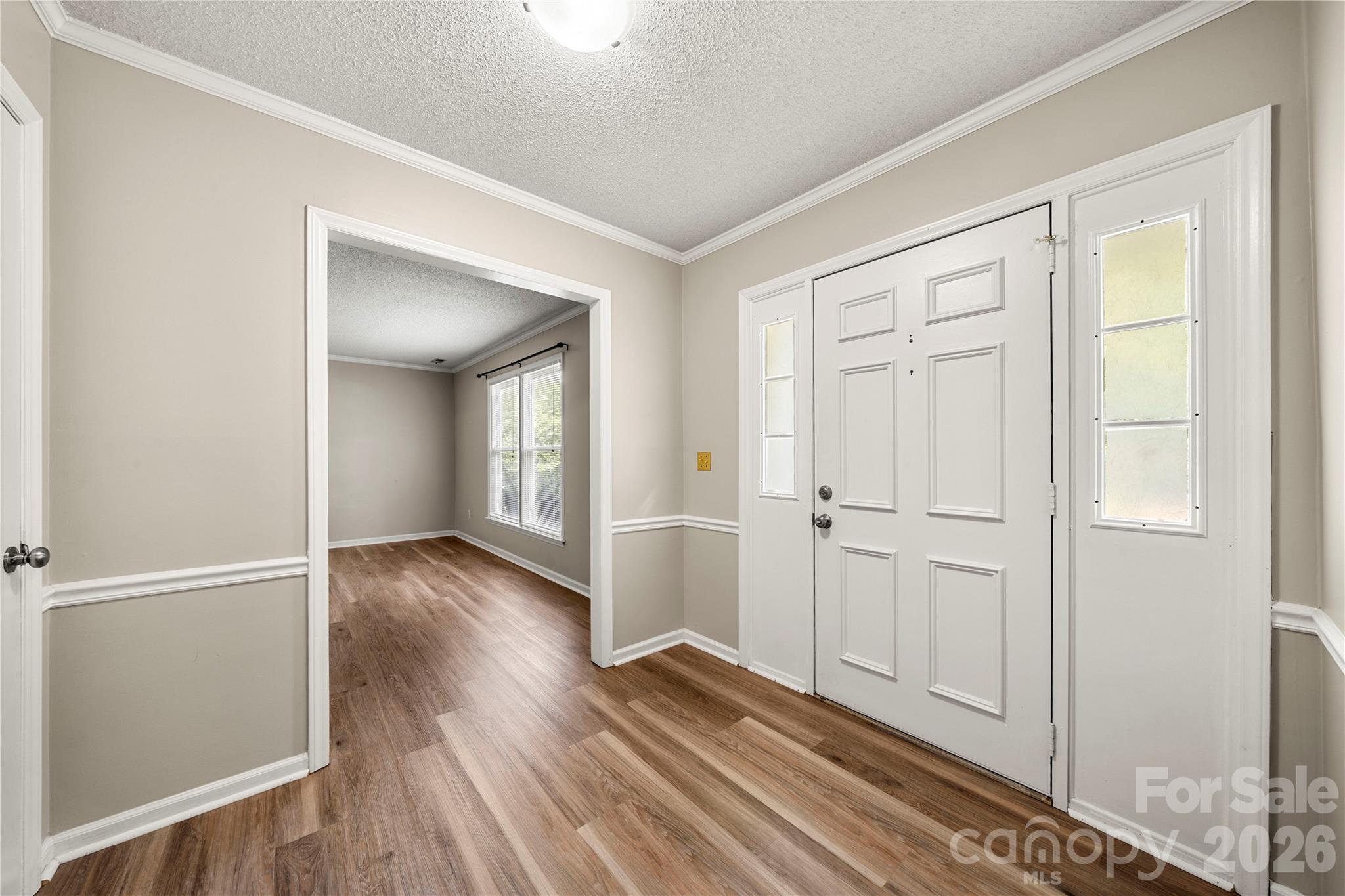 Home for sale at 628 Bellows Lane, Charlotte, NC — photo 3 of 43