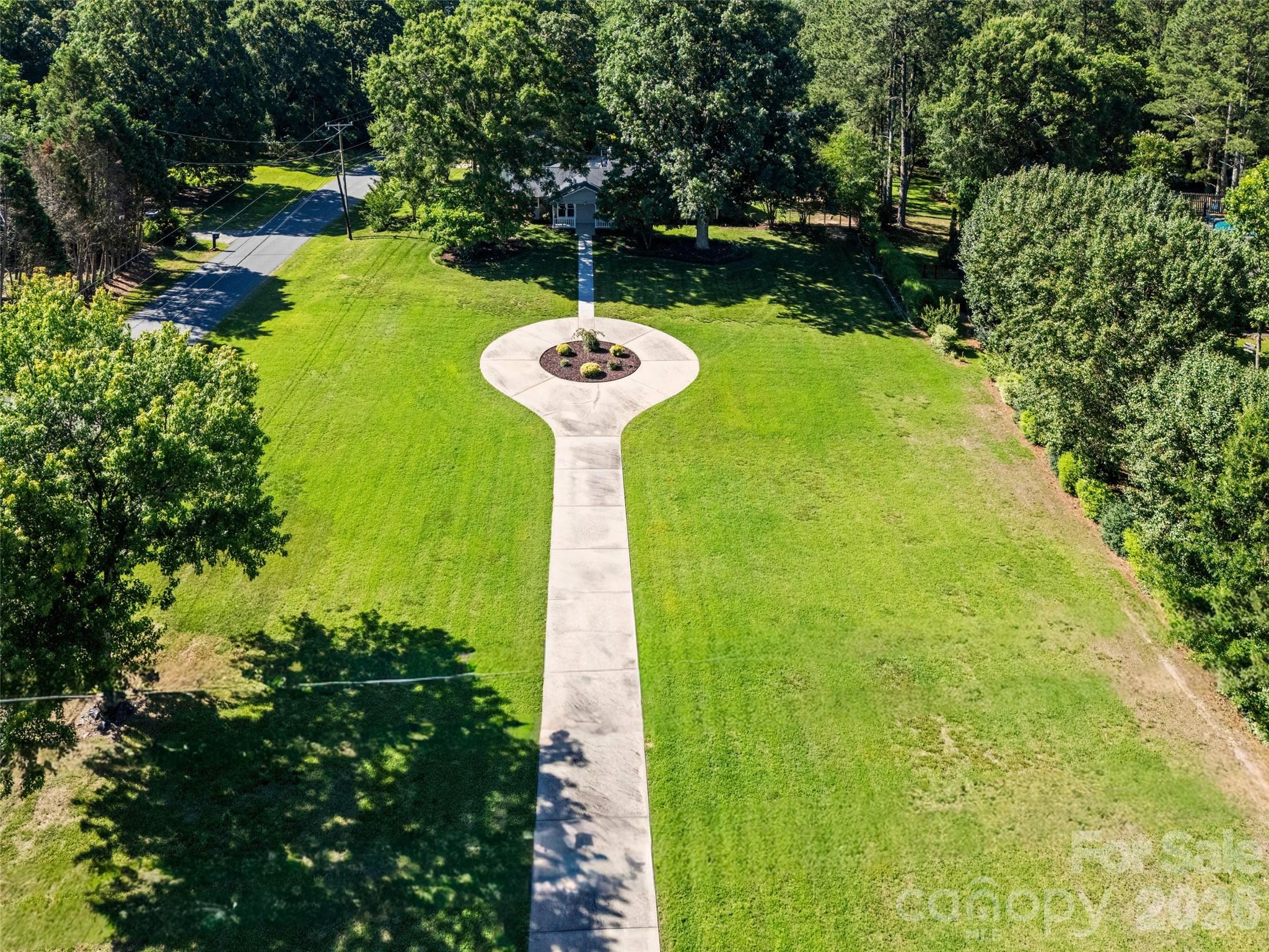 Photo 6 of 3101 Mckee Road, Charlotte, NC