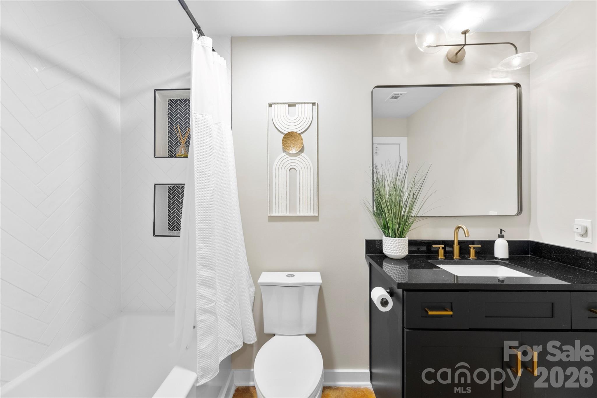Photo 18 of 626 N Graham Street205, Charlotte, NC