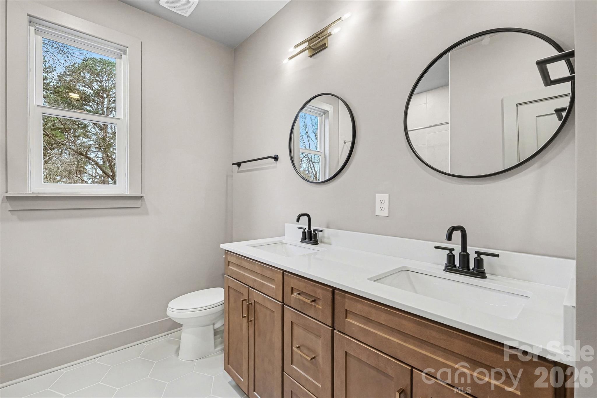 2418 Crestview Drive, Charlotte, NC - photo 30 of 41