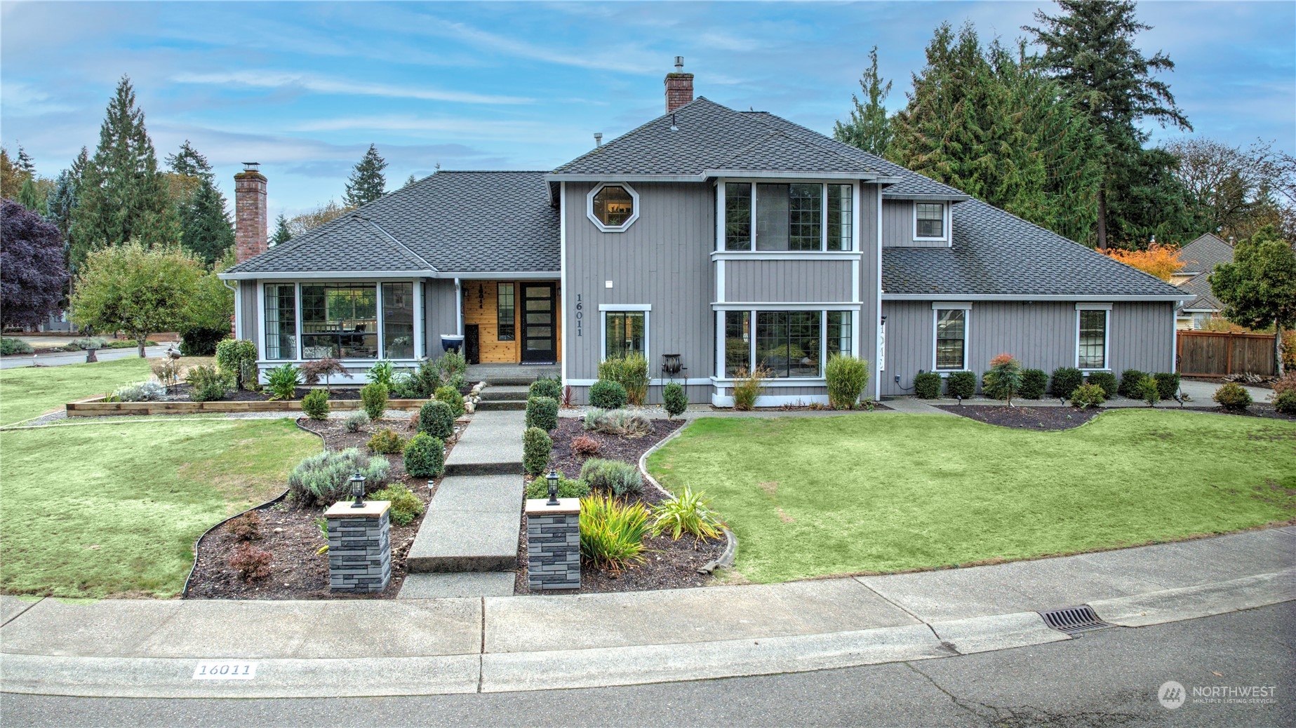 Rosie Rourke | Best Real Estate Agent in Fairwood and Renton