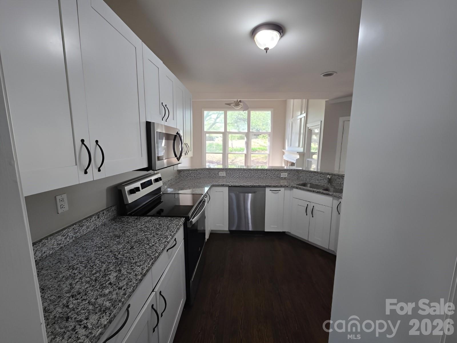 Photo 7 of 9011 Coleshire Court, Charlotte, NC