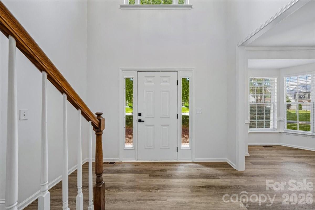 Home for sale at 2622 Billings Park Drive, Charlotte, NC — photo 5 of 48