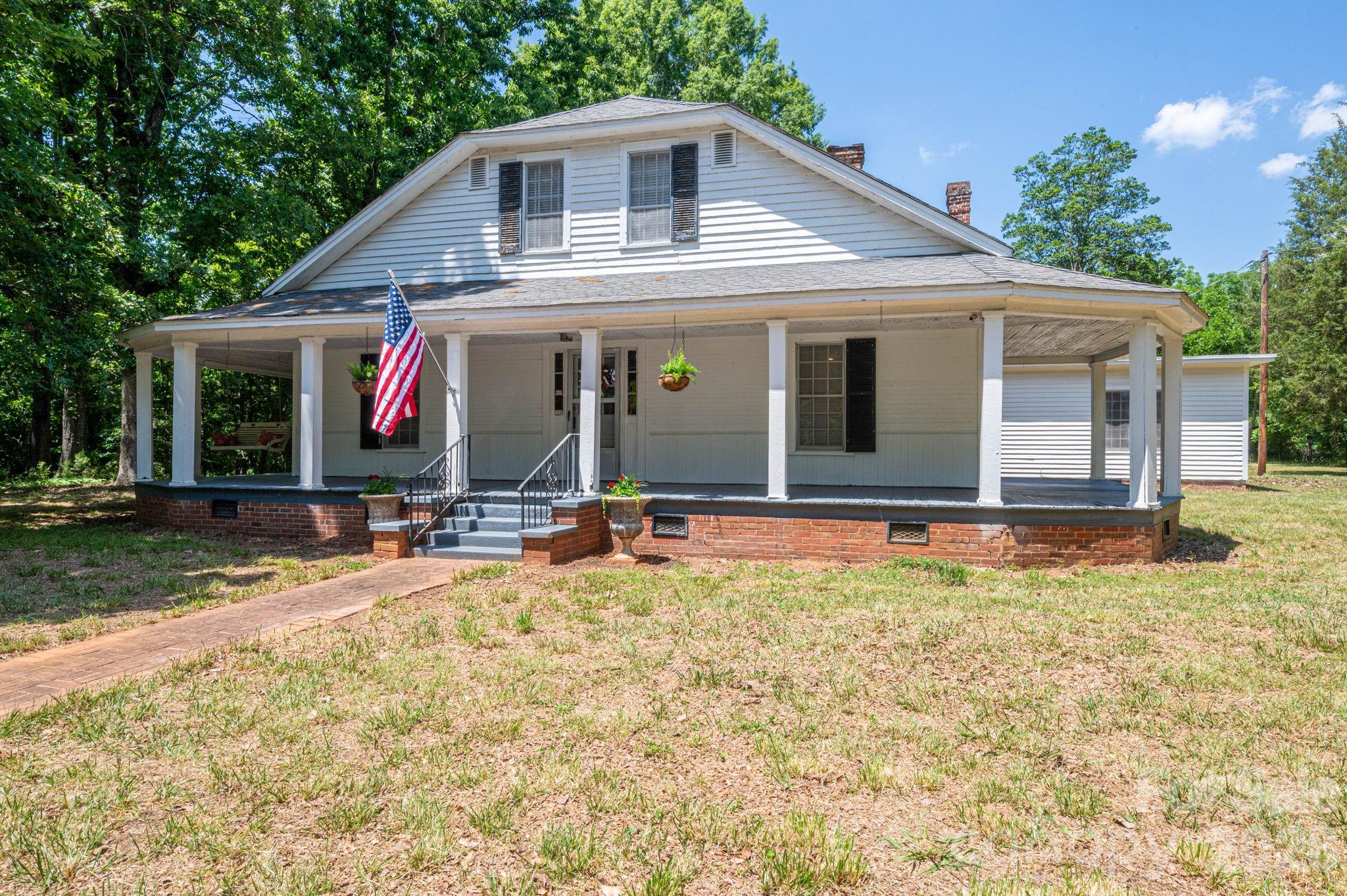 160 Patterson Road, Kings Mountain, NC - photo 1 of 48