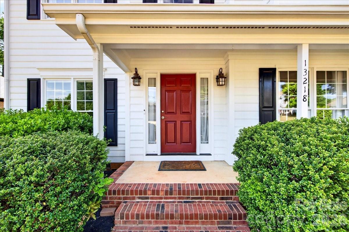 Photo 4 of 13218 Willow Breeze Lane, Huntersville, NC