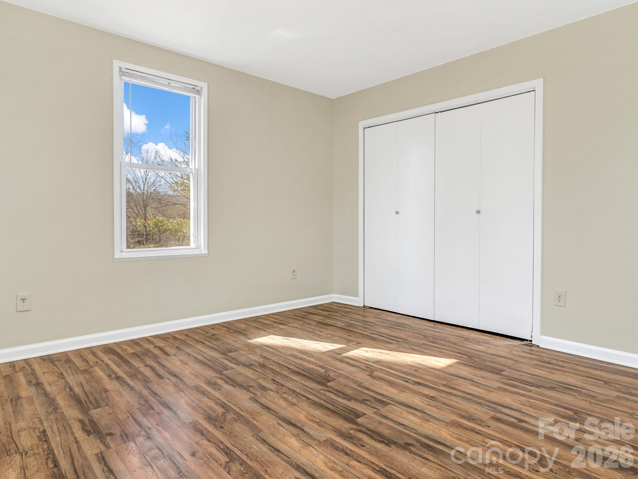 114 Elden Street, Hendersonville, NC - photo 13 of 28