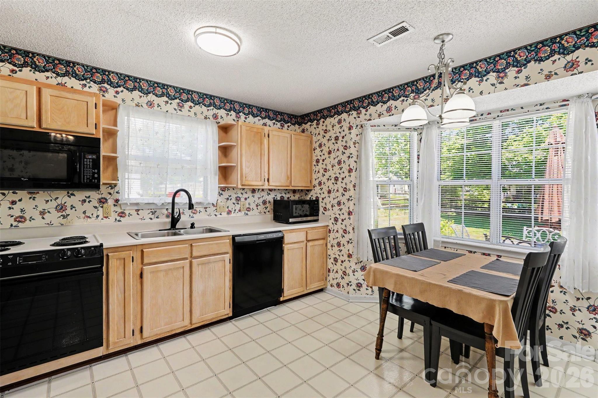 1010 Ridgefield Circle, Indian Trail, NC - photo 8 of 45