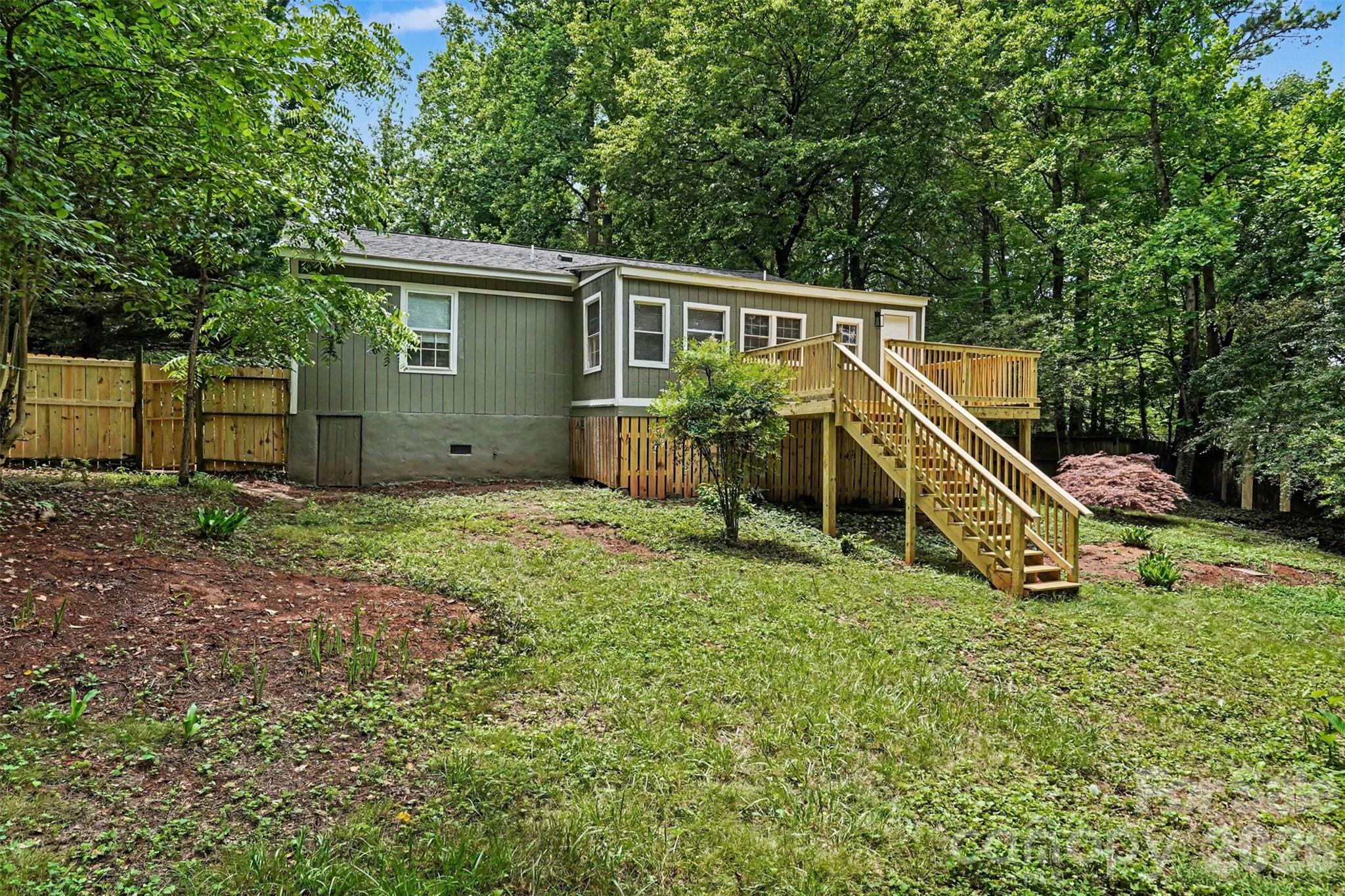 Photo 15 of 9118 S Lakebrook Road, Charlotte, NC