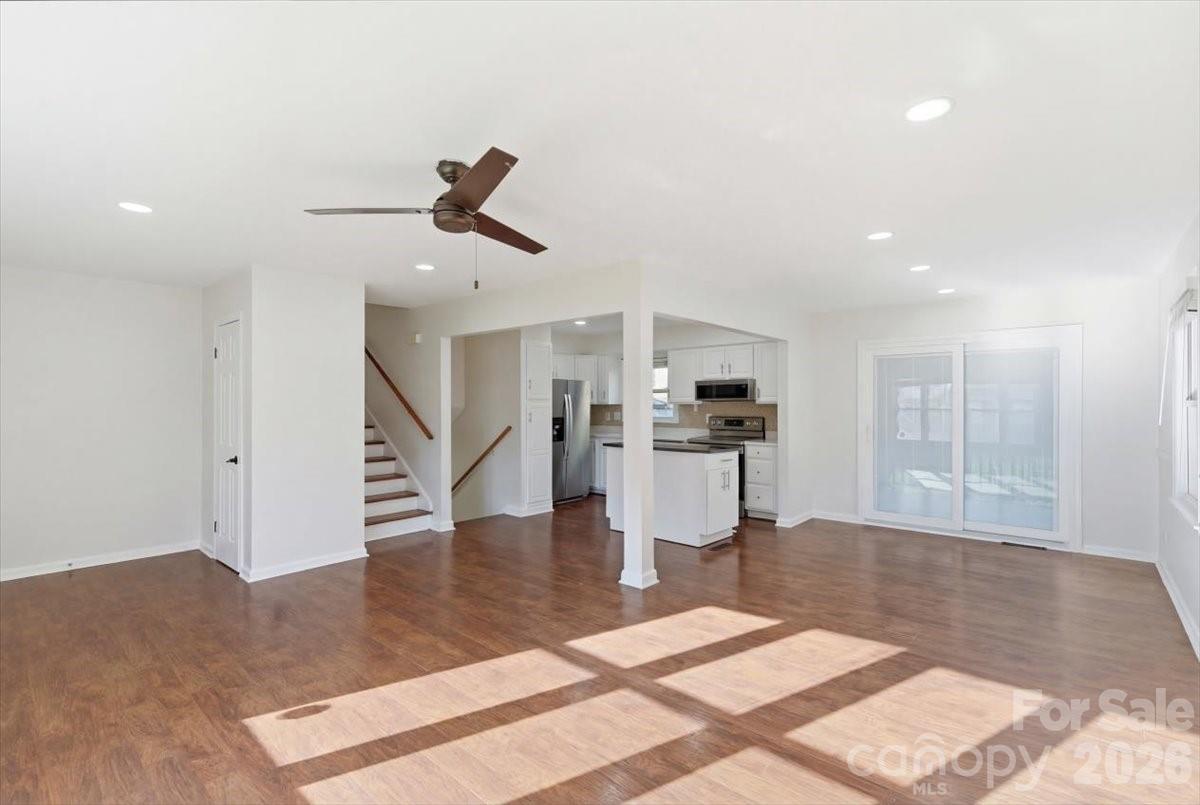 Photo 4 of 5810 Red Carriage Lane, Charlotte, NC