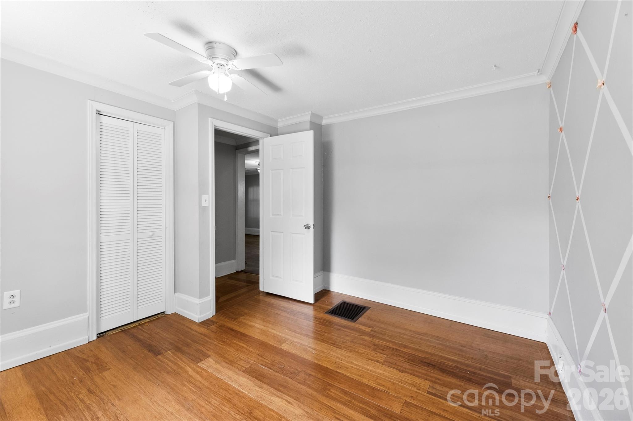 602 E Lee Avenue, Bessemer City, NC - photo 8 of 28