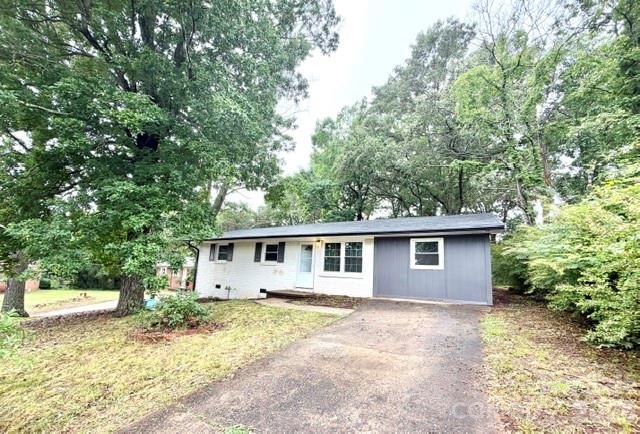 1450 3rd Street, Hickory, NC - photo 1 of 1