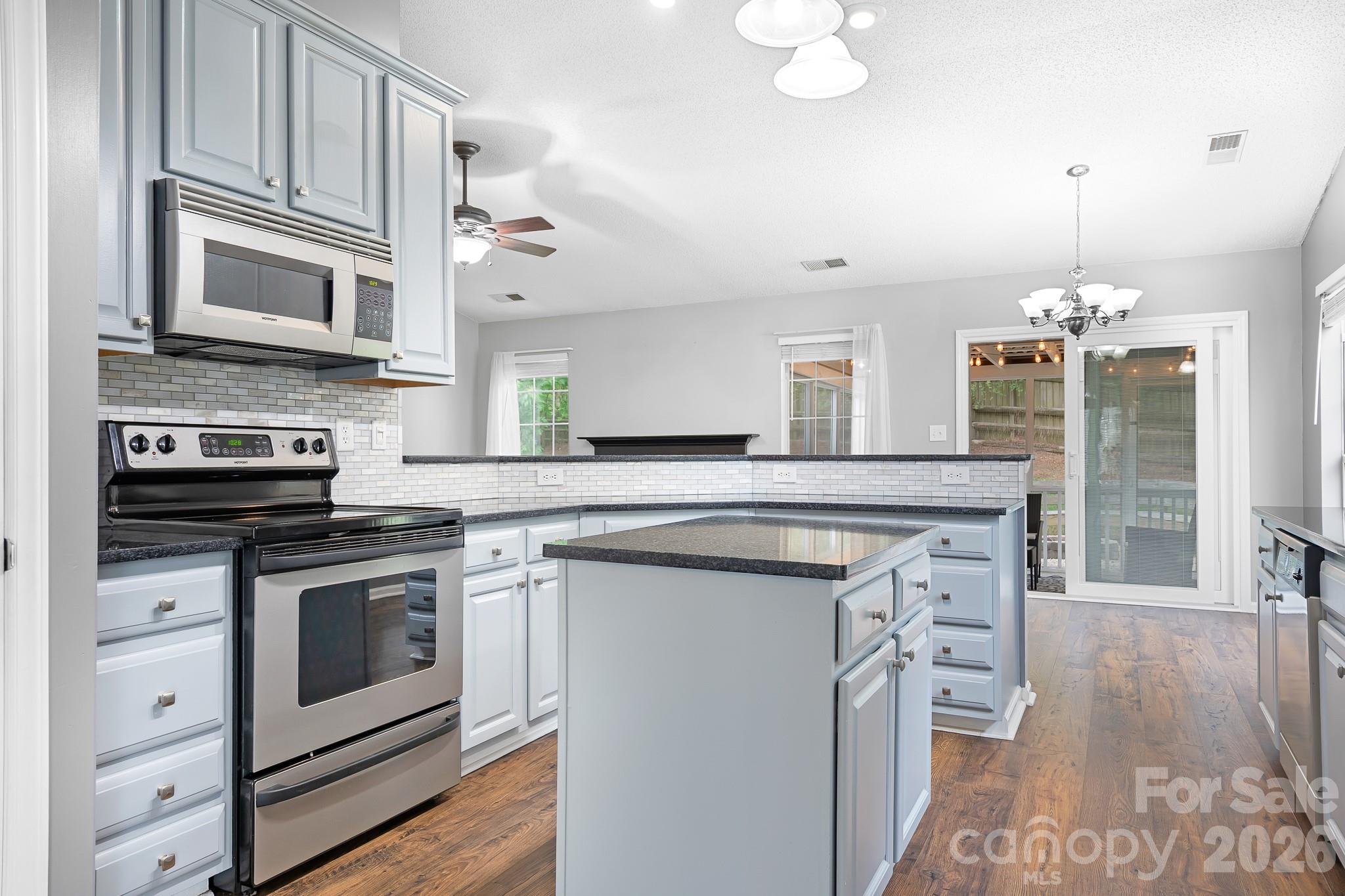 Photo 9 of 8940 Raven Park Drive, Charlotte, NC