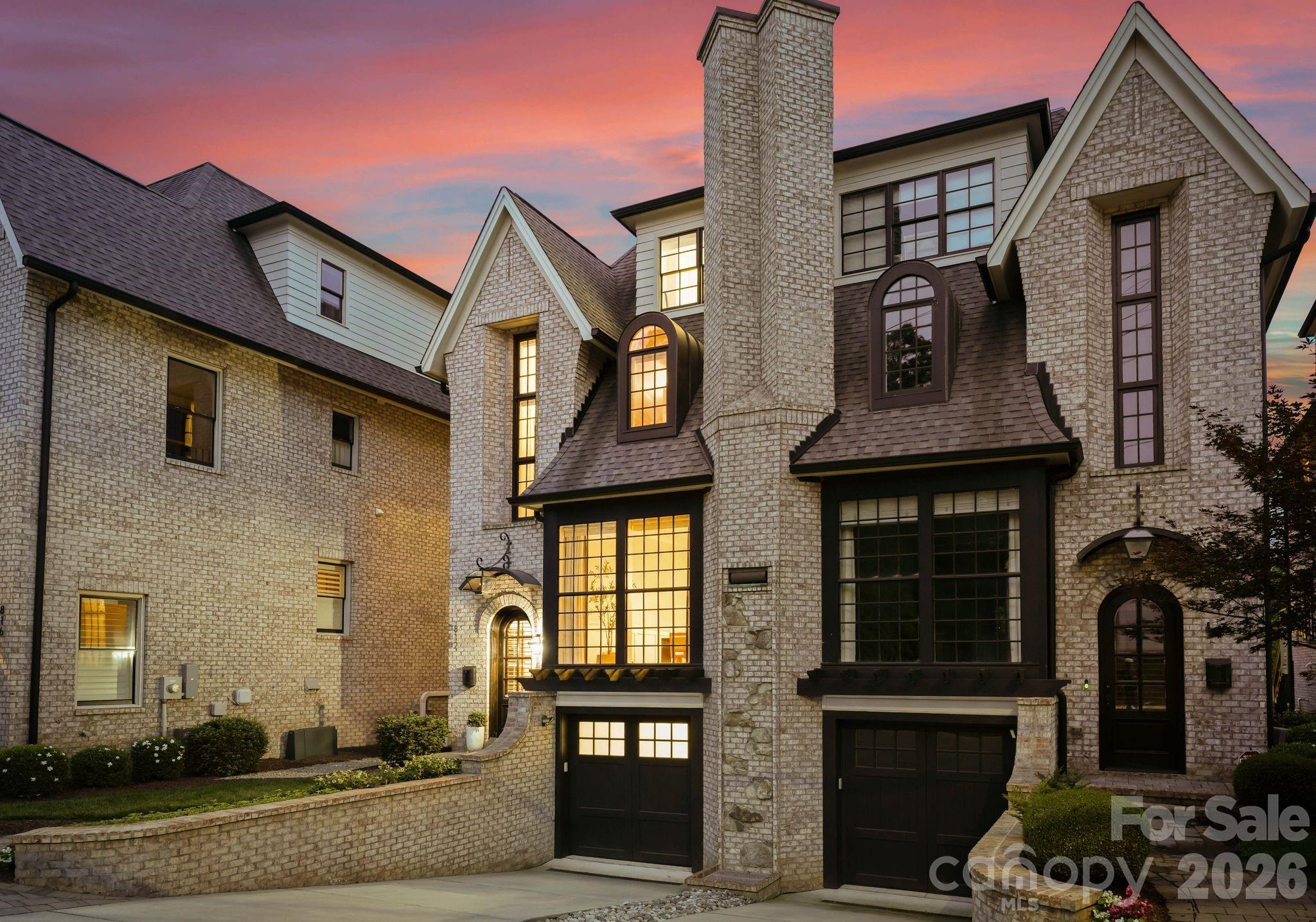 Photo 2 of 812 Ideal Way, Charlotte, NC