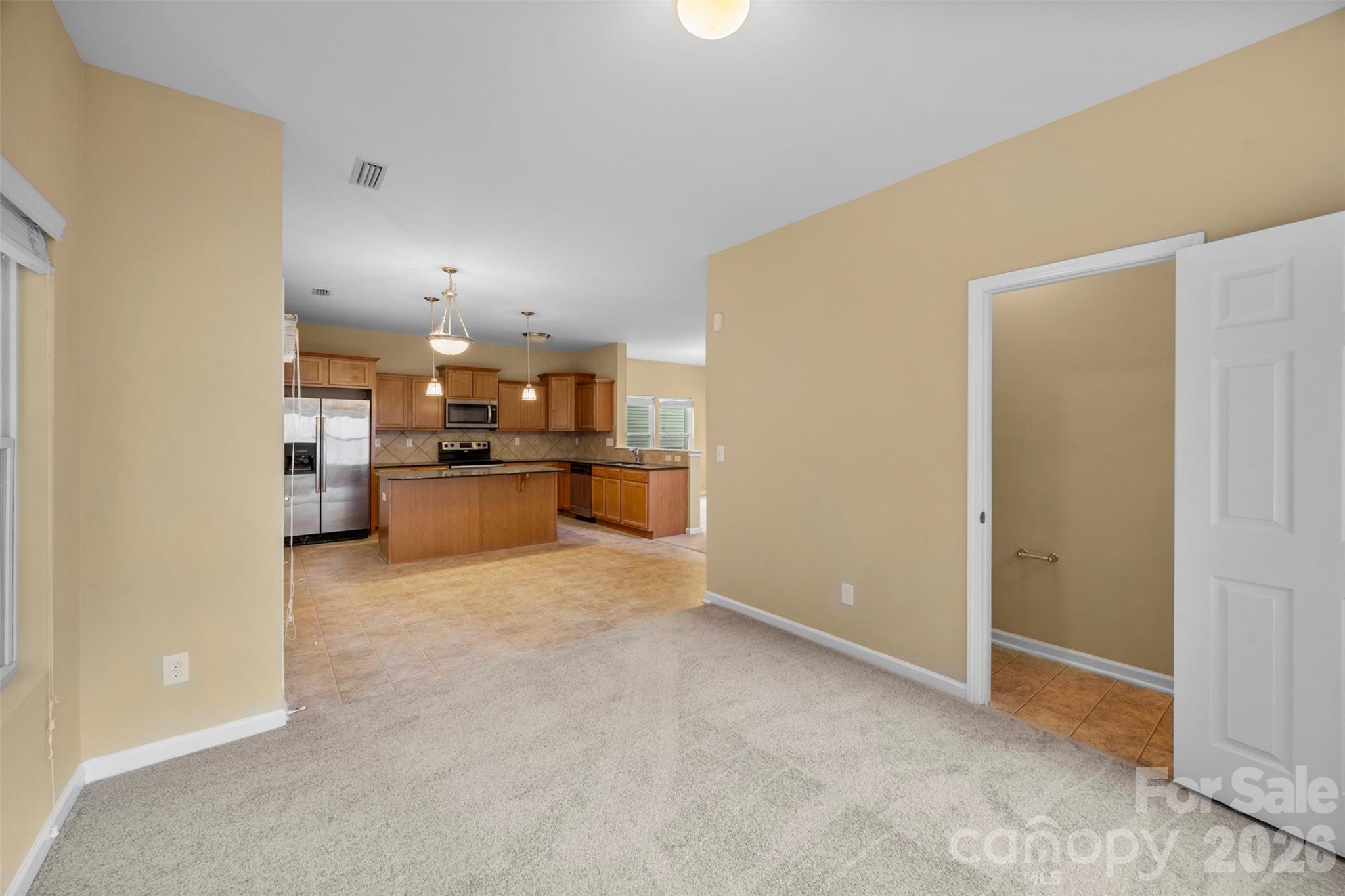 Home for sale at 1831 Yaupon Road, Charlotte, NC — photo 9 of 39
