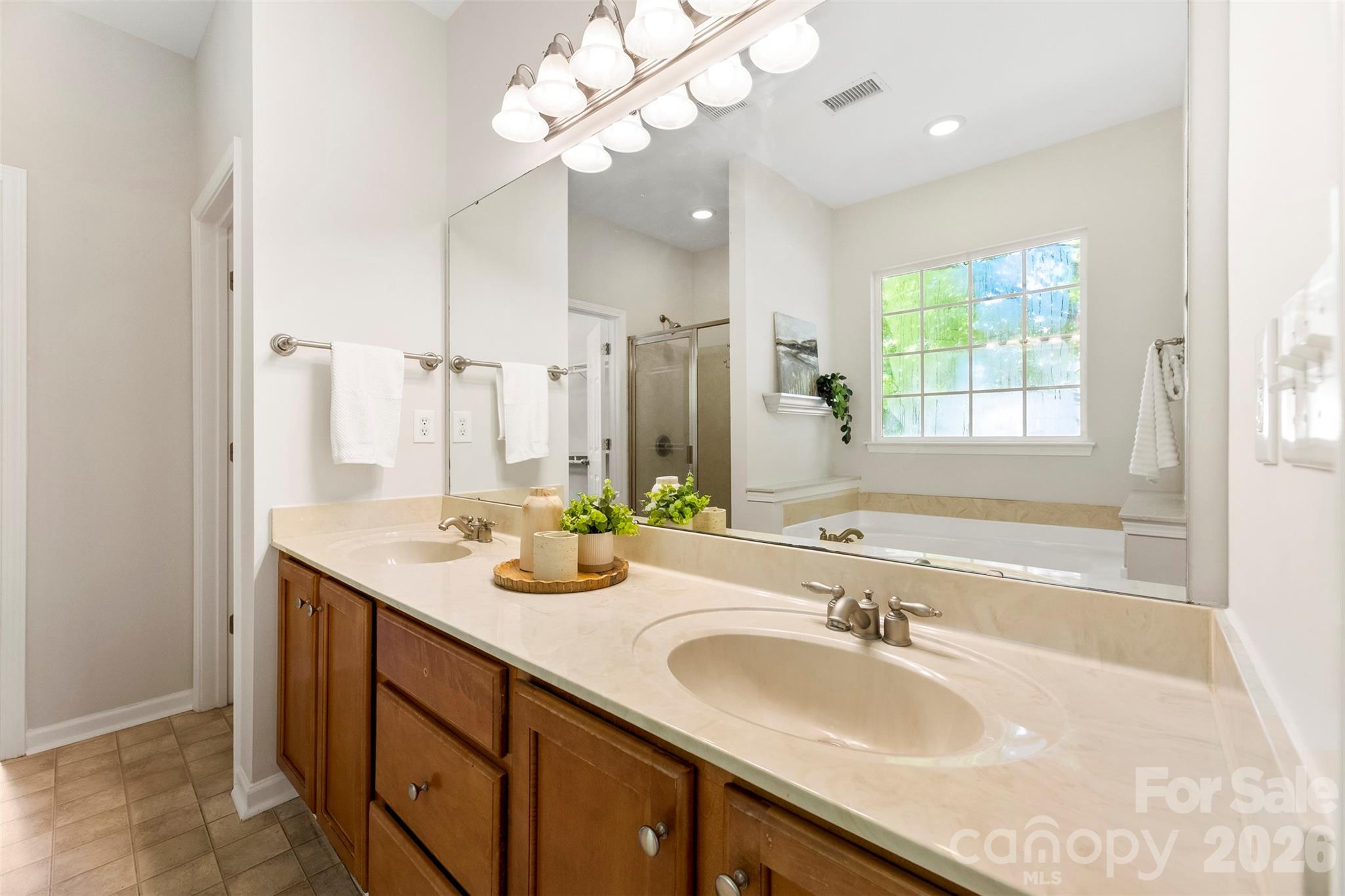 6237 Breckfield Court, Charlotte, NC - photo 18 of 37