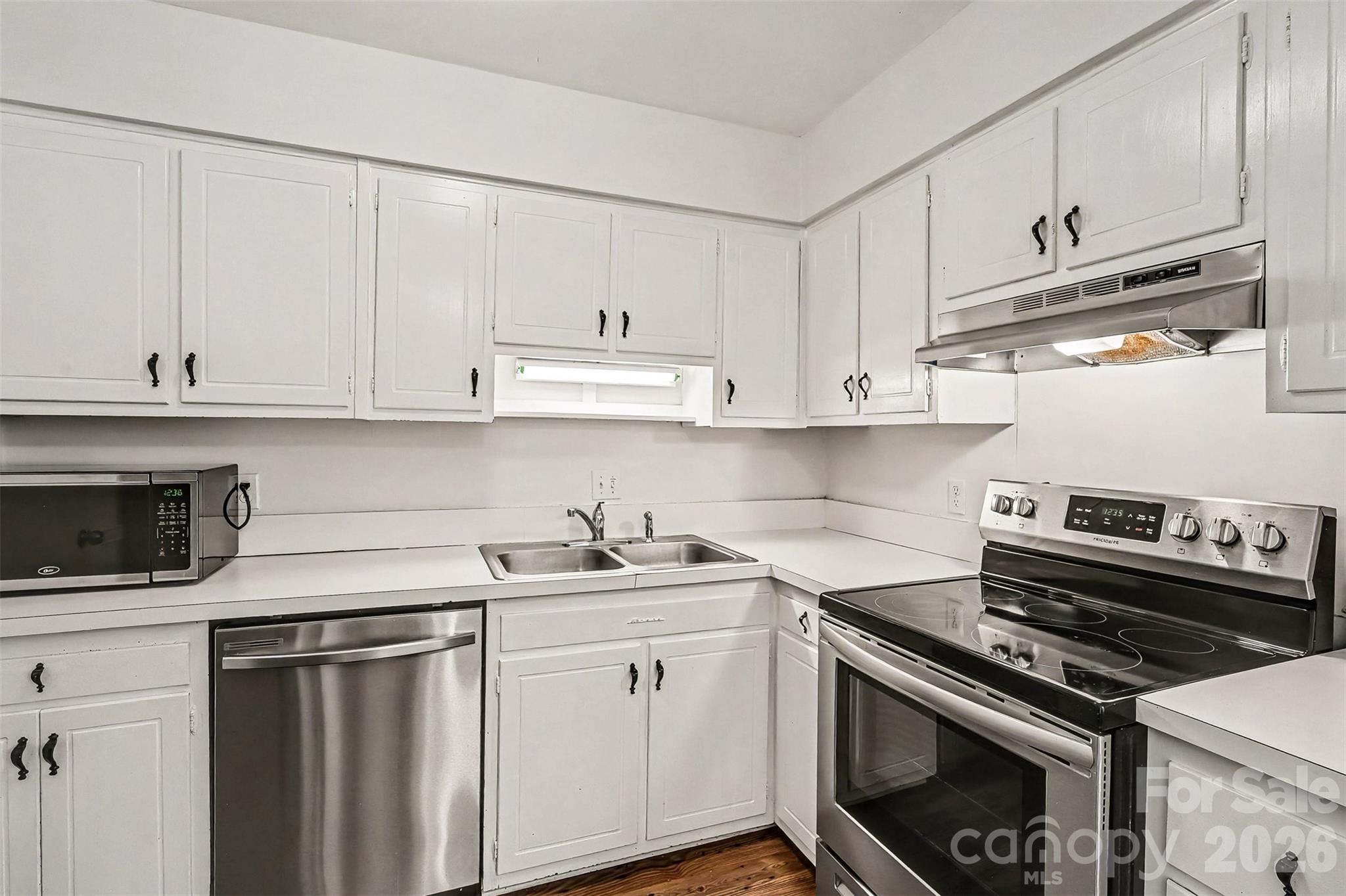 Photo 12 of 3720 Park RoadL, Charlotte, NC
