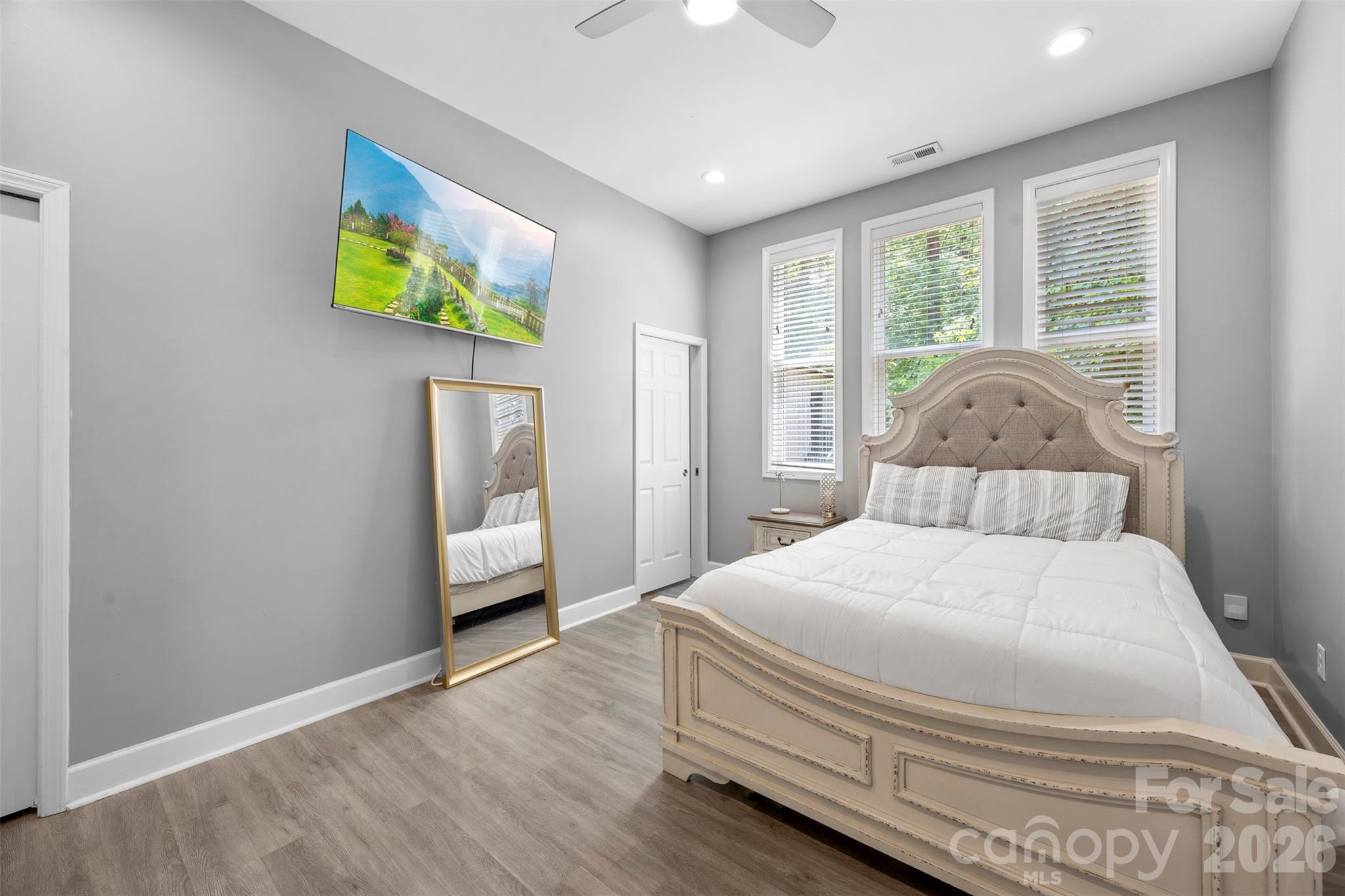 Photo 17 of 7117 W Sugar Creek Road, Charlotte, NC