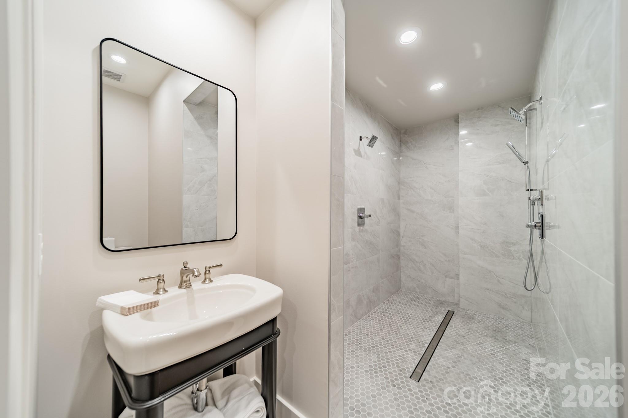 Photo 36 of 3319 Gresham Place, Charlotte, NC