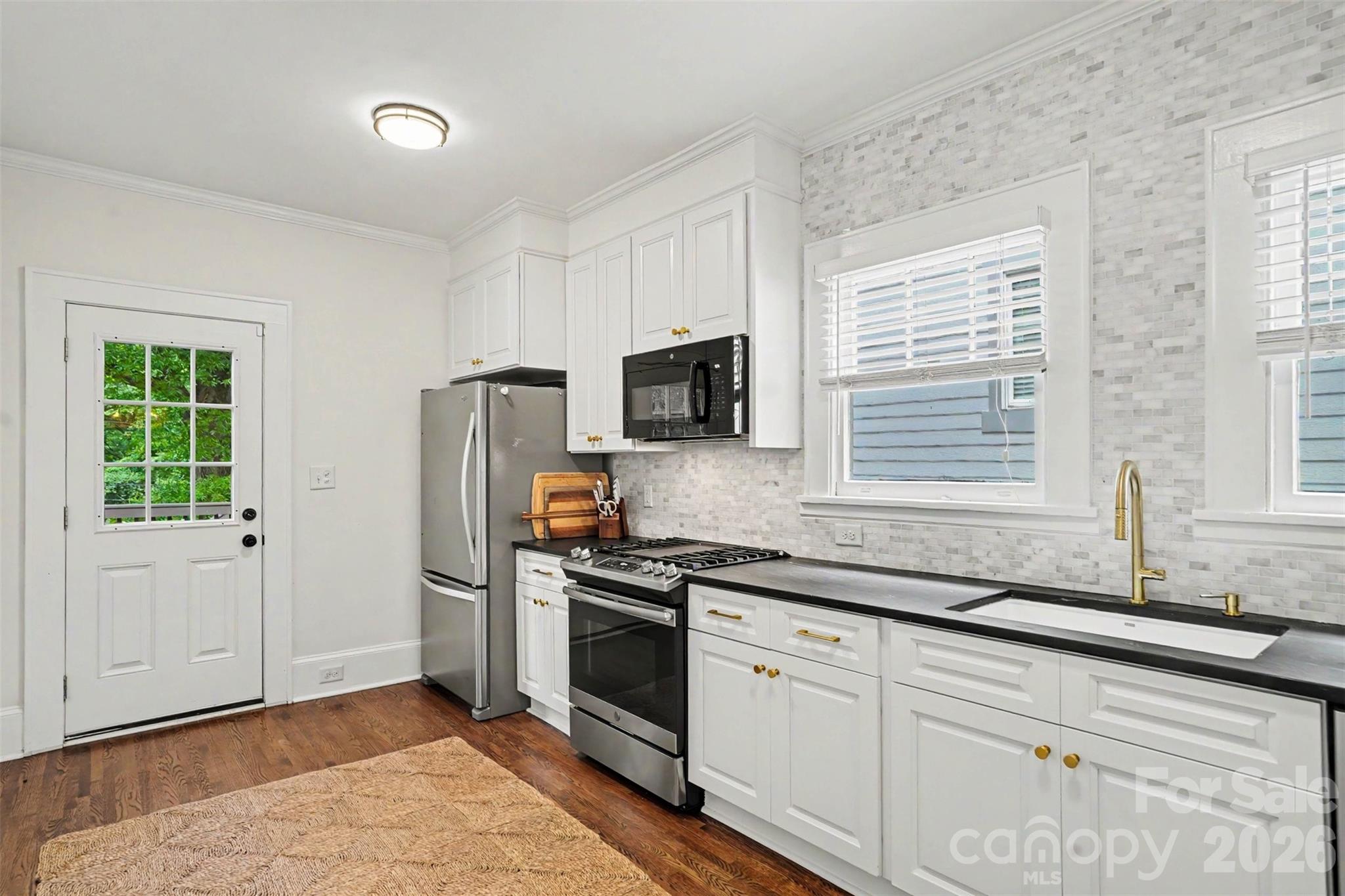 Photo 10 of 2124 Lombardy Circle, Charlotte, NC
