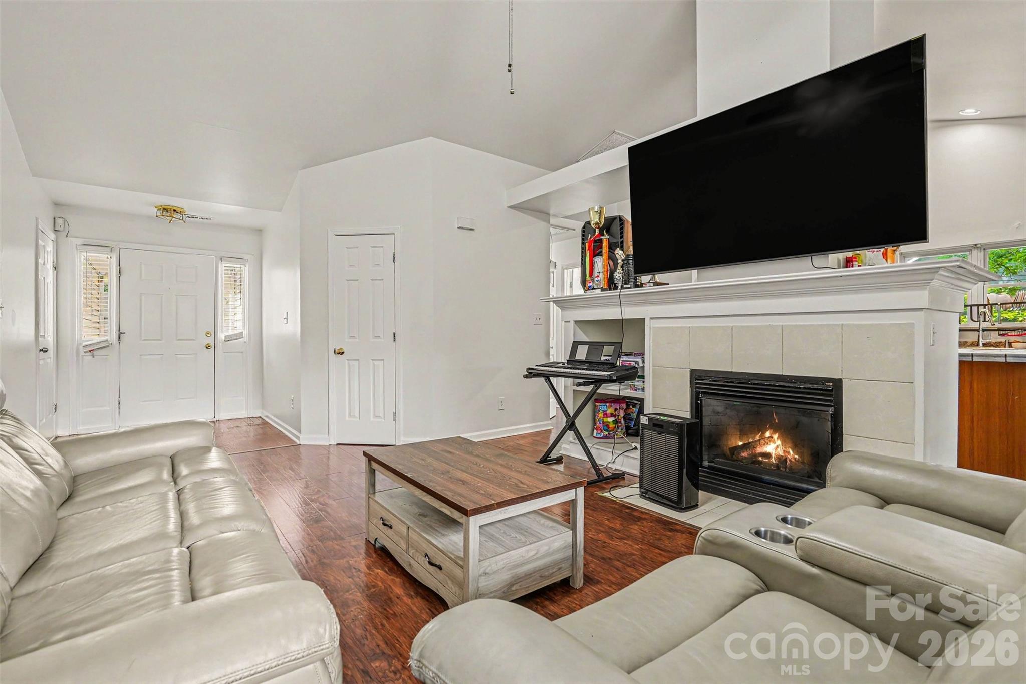 6312 Trysting Road, Charlotte, NC - photo 7 of 28