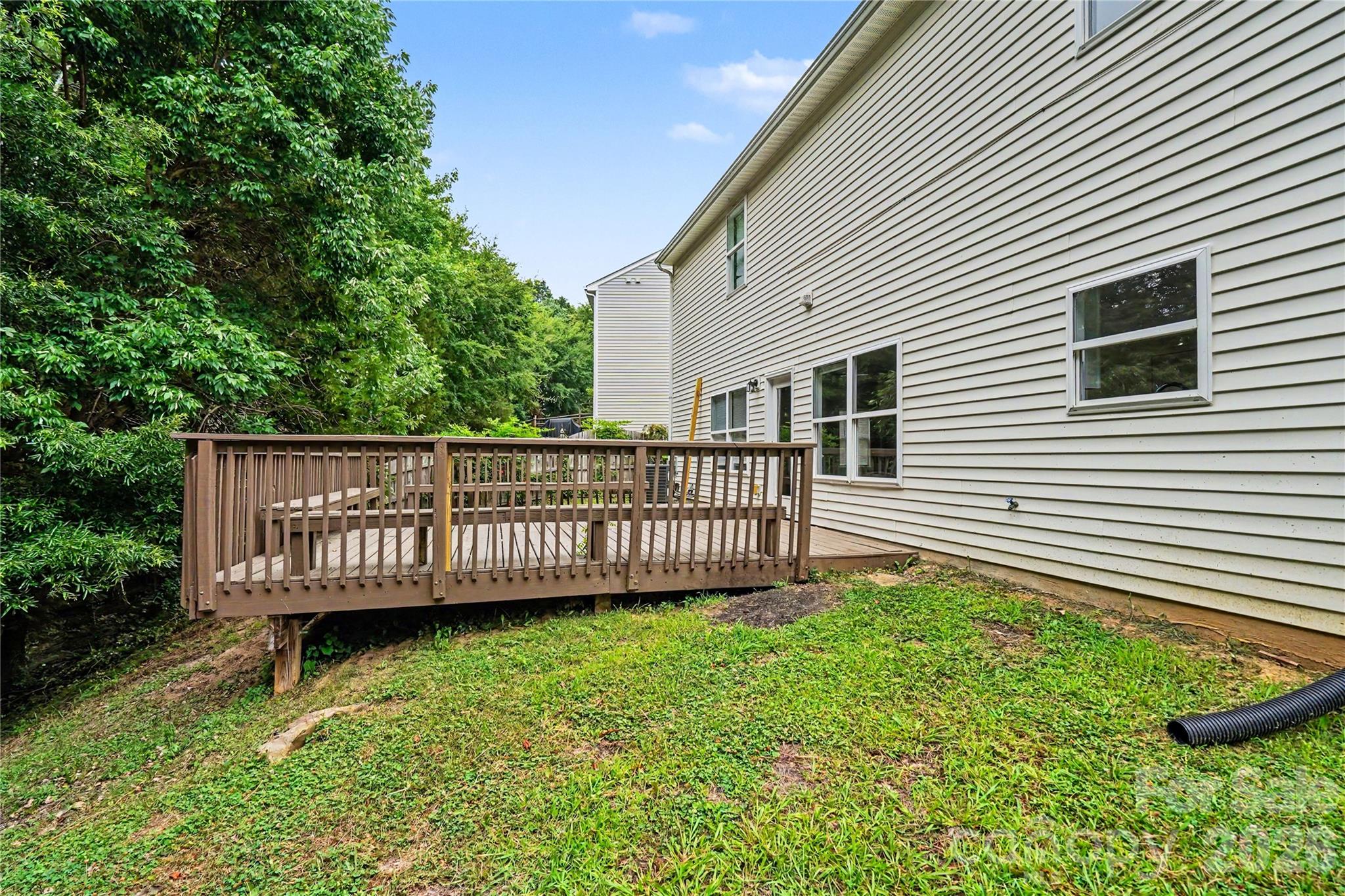 Home for sale at 2823 Forest Grove Court, Charlotte, NC — photo 15 of 17
