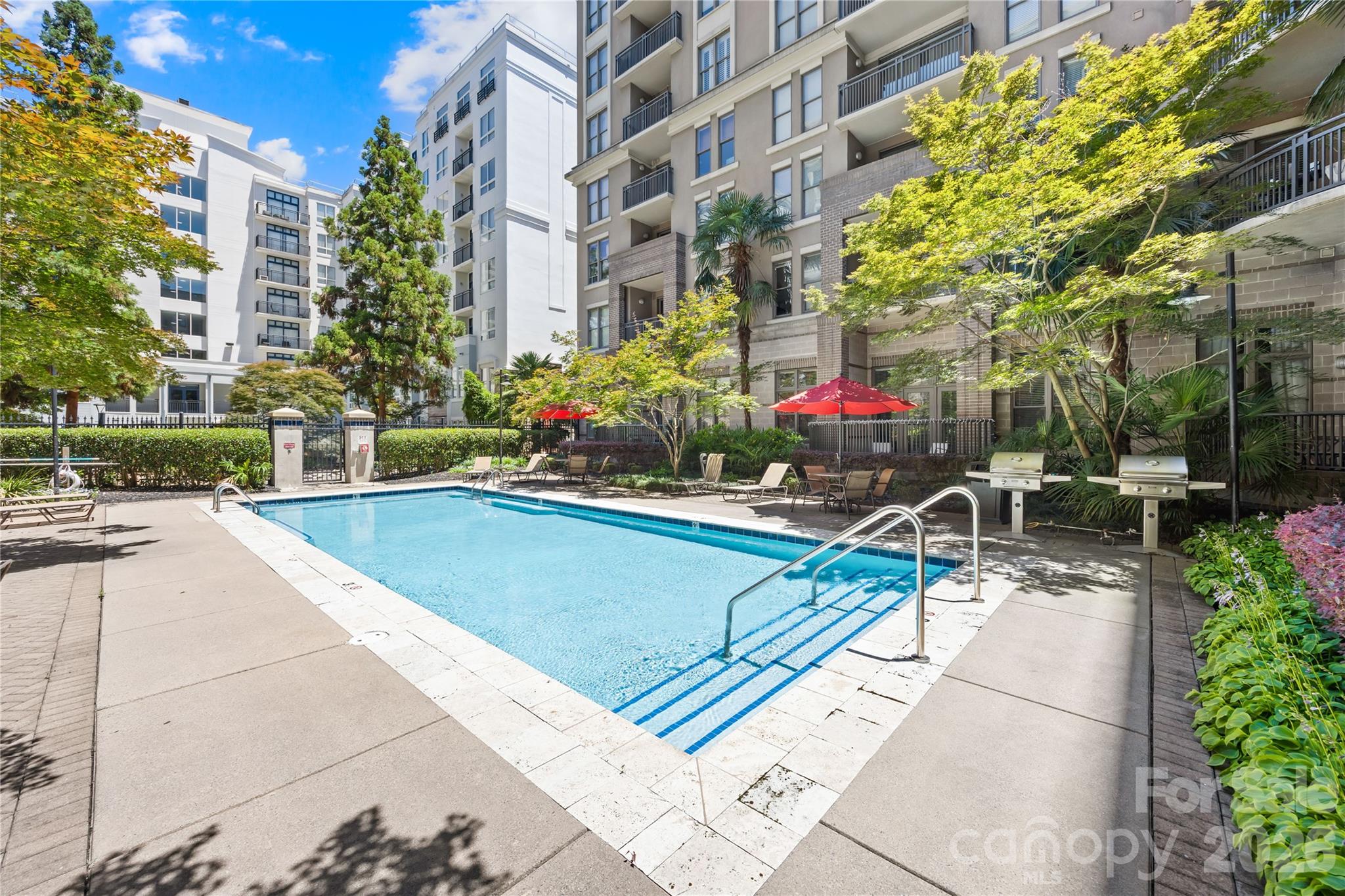 Photo 31 of 718 W Trade Street603, Charlotte, NC