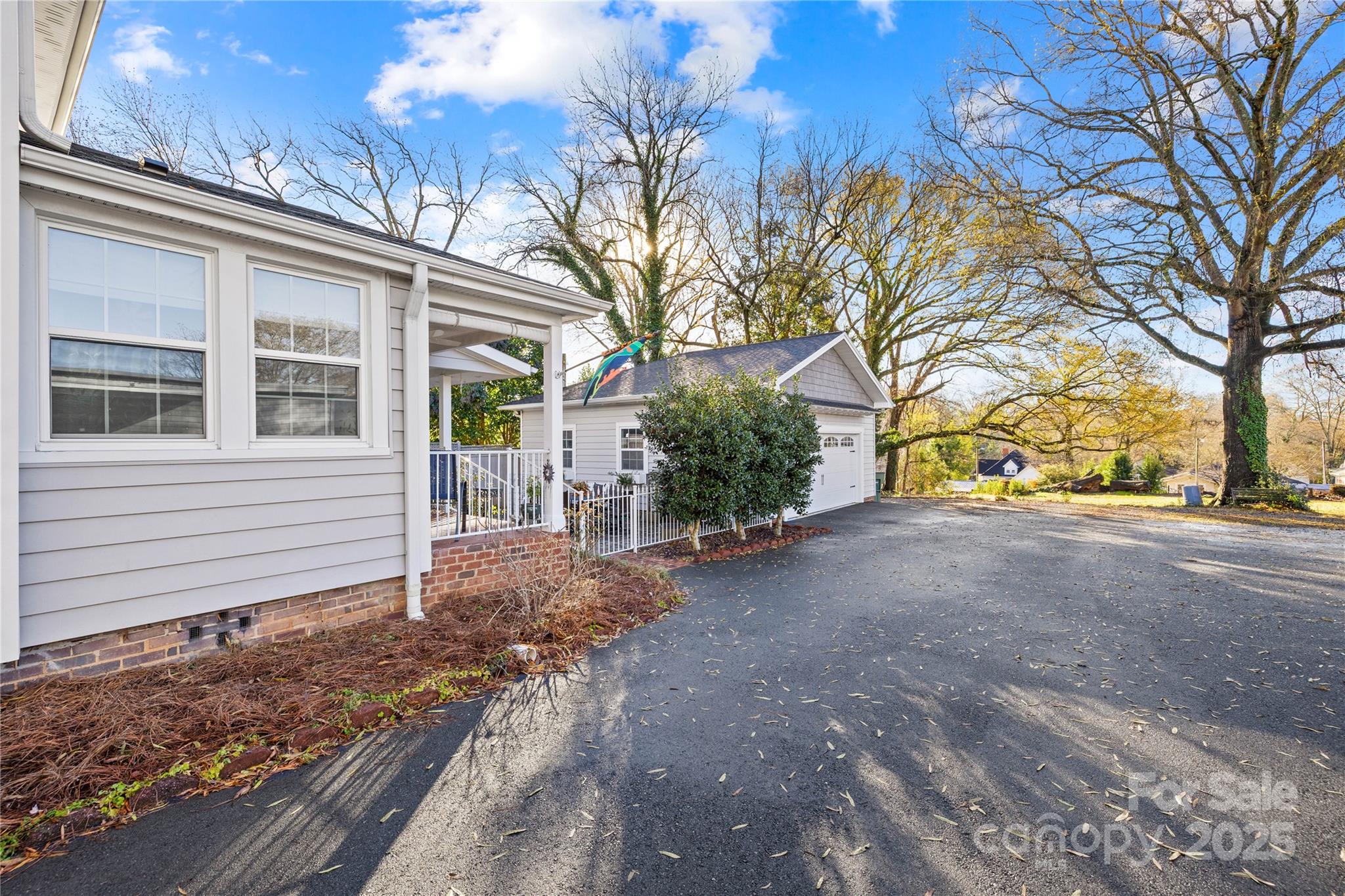 209 W 3rd Avenue, Gastonia, NC - photo 5 of 45