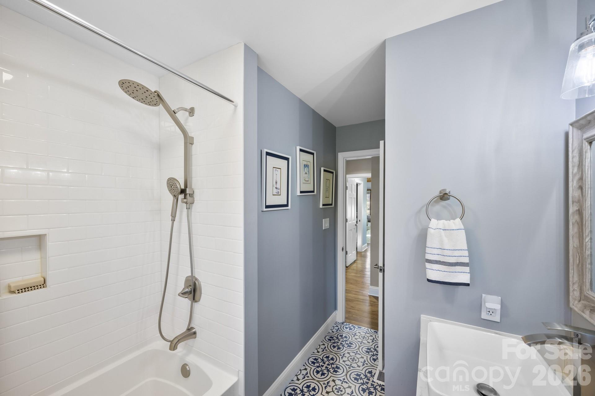 Photo 18 of 1419 Stoneyridge Drive, Charlotte, NC