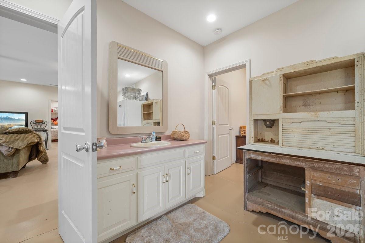 492 Starr Ridge Road, Gaffney, SC - photo 34 of 46