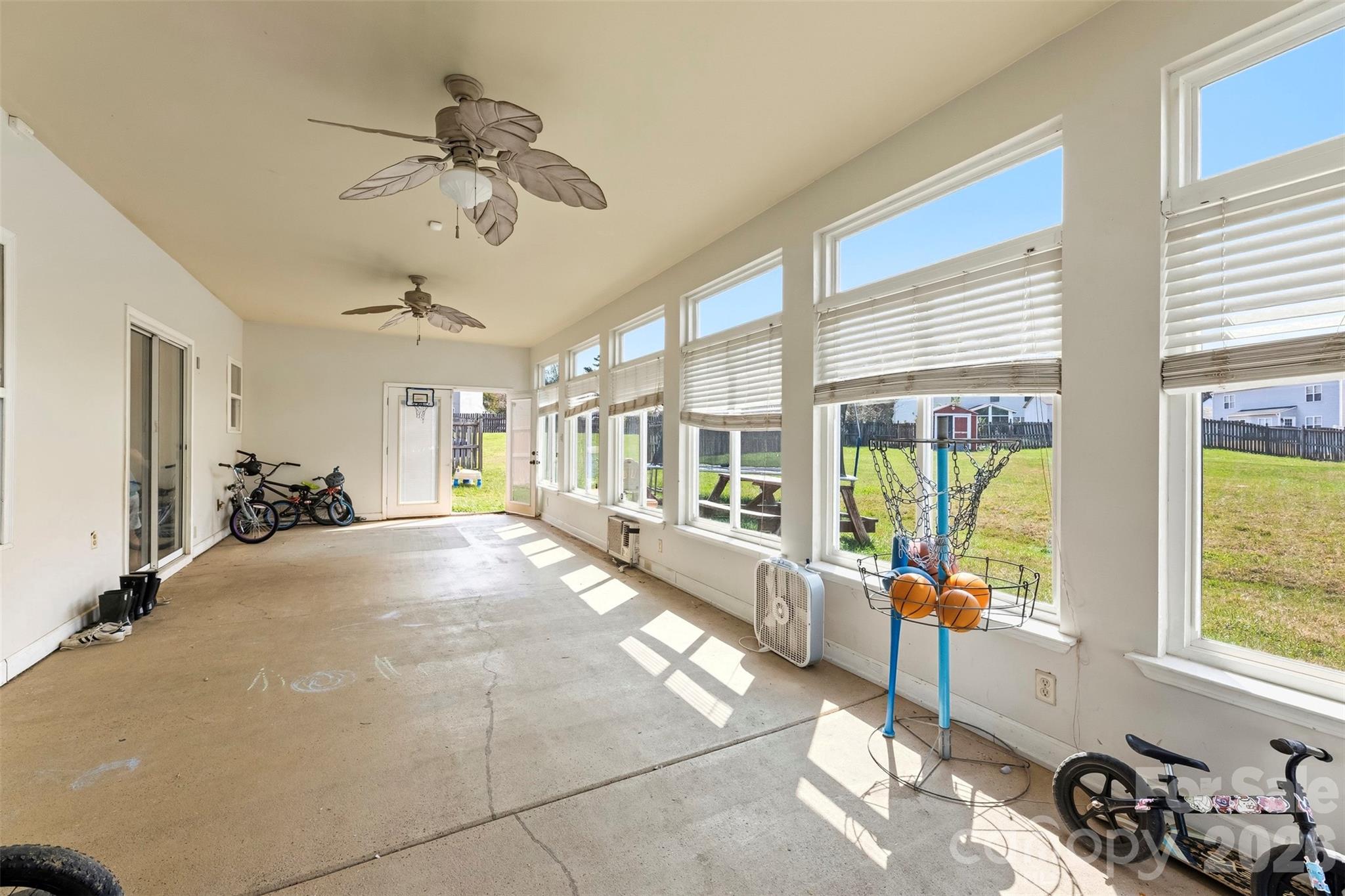Photo 33 of 9610 Duxford Lane, Charlotte, NC