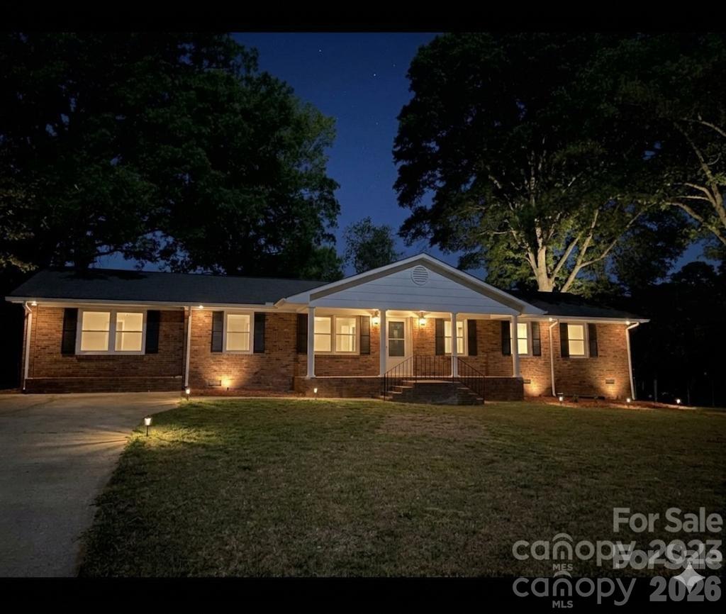 1621 Stonehill Place, Rock Hill, SC - photo 2 of 42