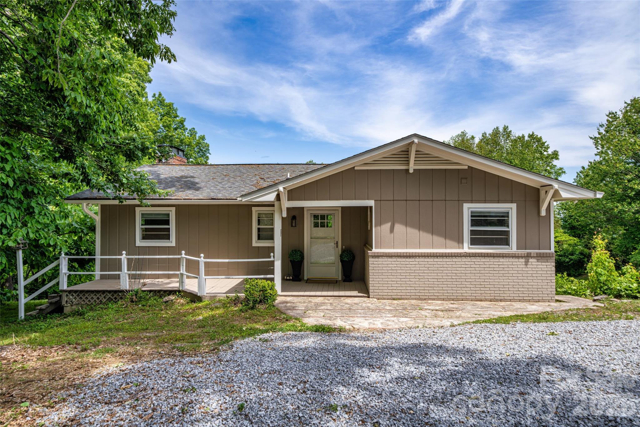 69 Milburn Lane, Hendersonville, NC