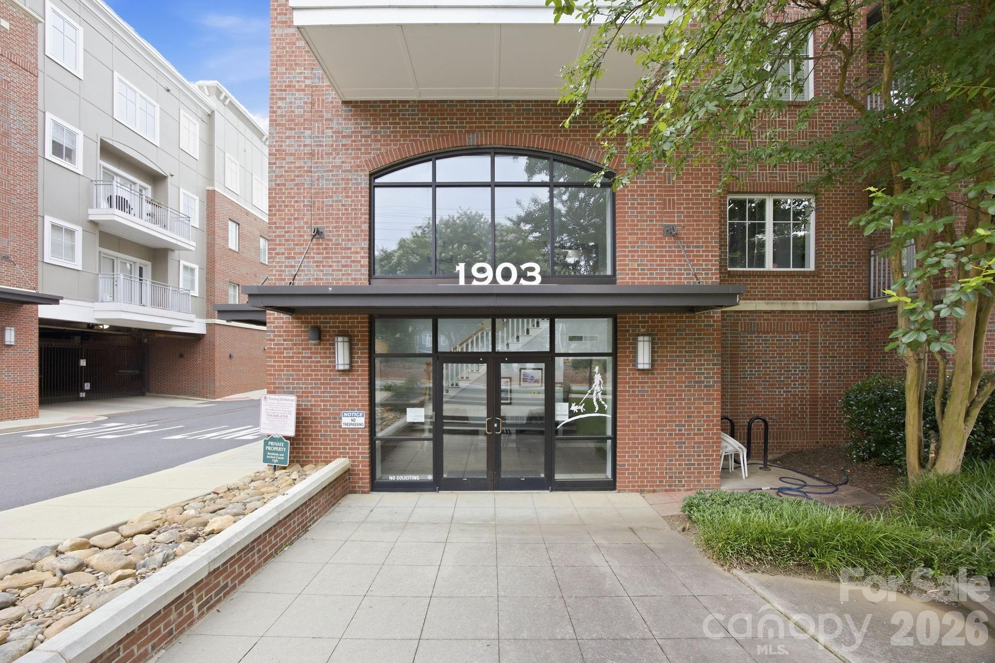 Photo 3 of 1903 Kenilworth Avenue203A, Charlotte, NC