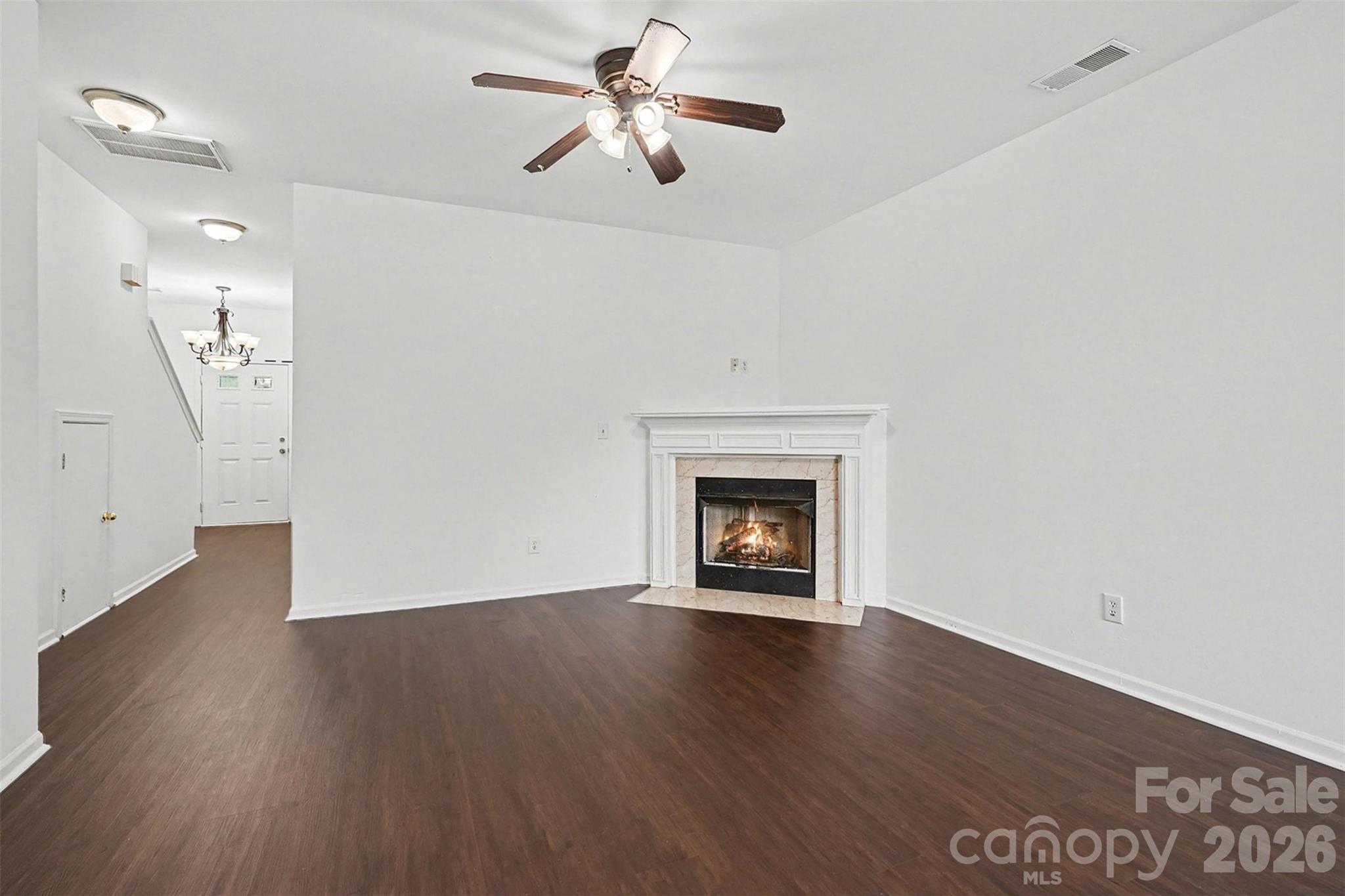 Photo 4 of 7514 Abigail Glen Drive, Charlotte, NC
