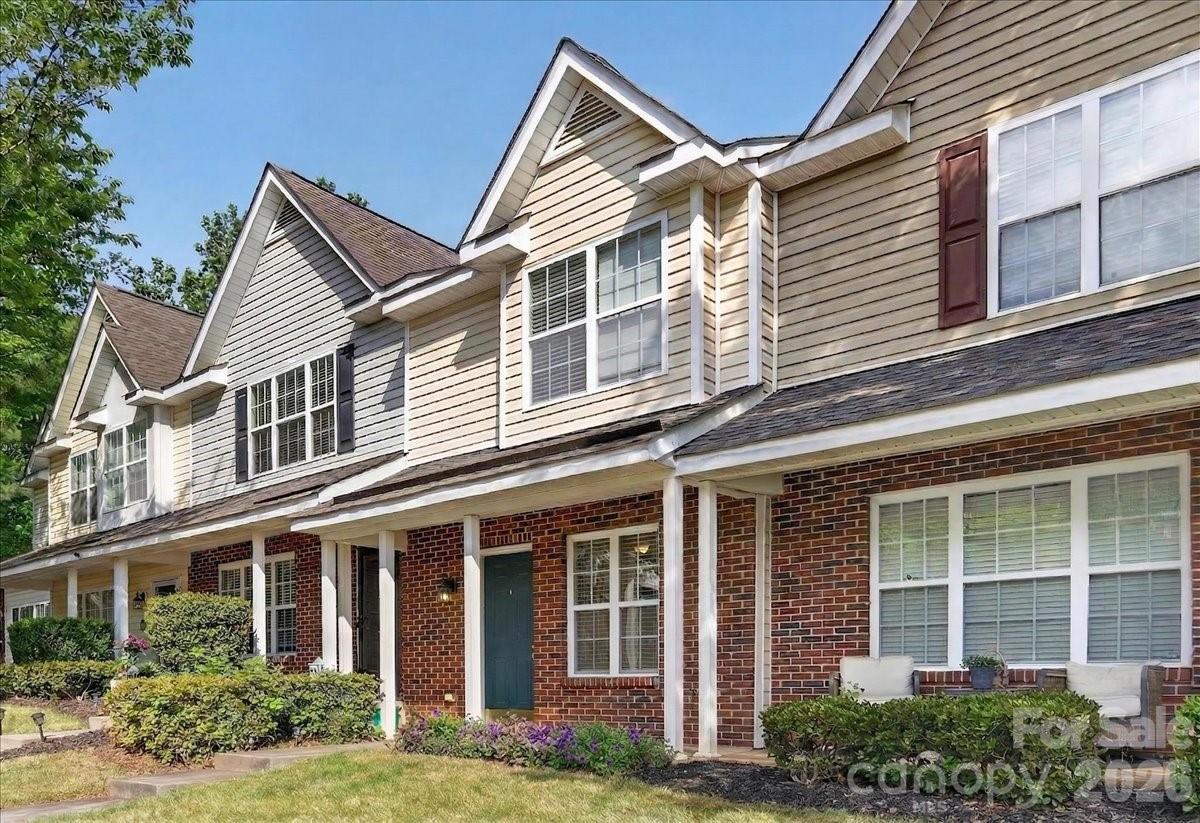 Home for sale at 17035 Turning Stick Court, Charlotte, NC — photo 1 of 39