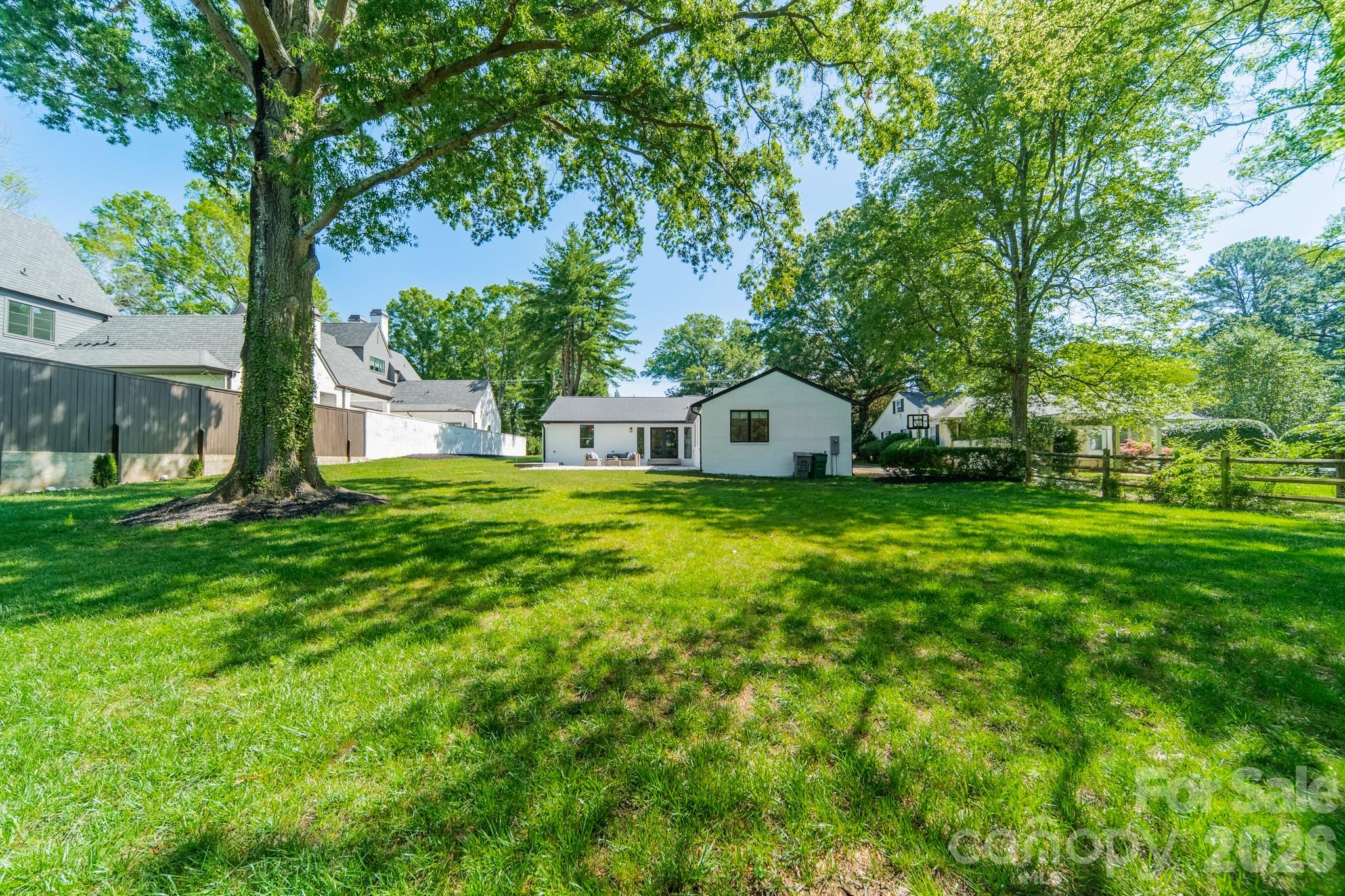 Photo 4 of 2528 Providence Road, Charlotte, NC